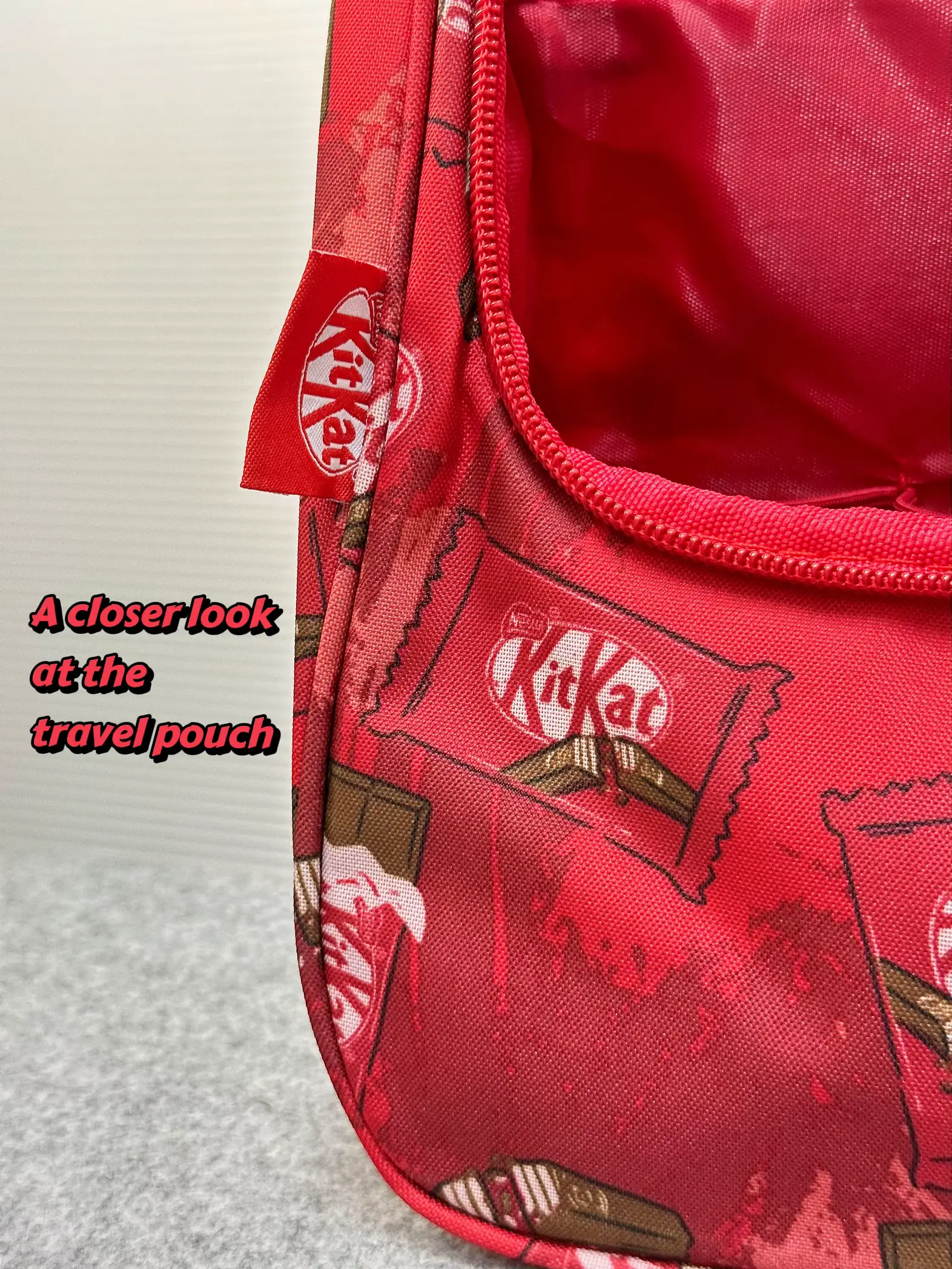 🎈 KitKat limited edition travel pouch for RM10.88! | Galeri disiarkan ...
