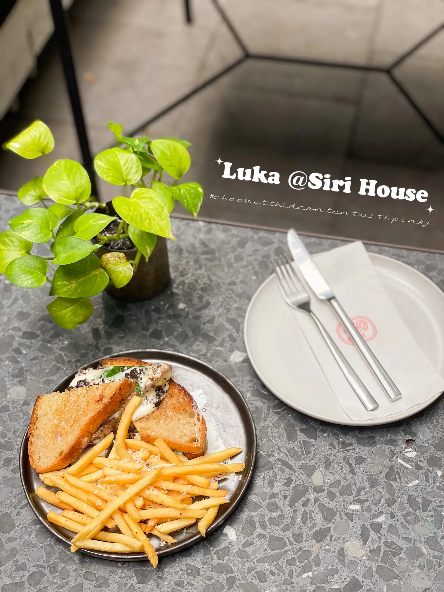 Luka @Siri House Chidlom🧁🌟 | แกลเลอรีที่โพสต์โดย pinkyxpearl | Lemon8