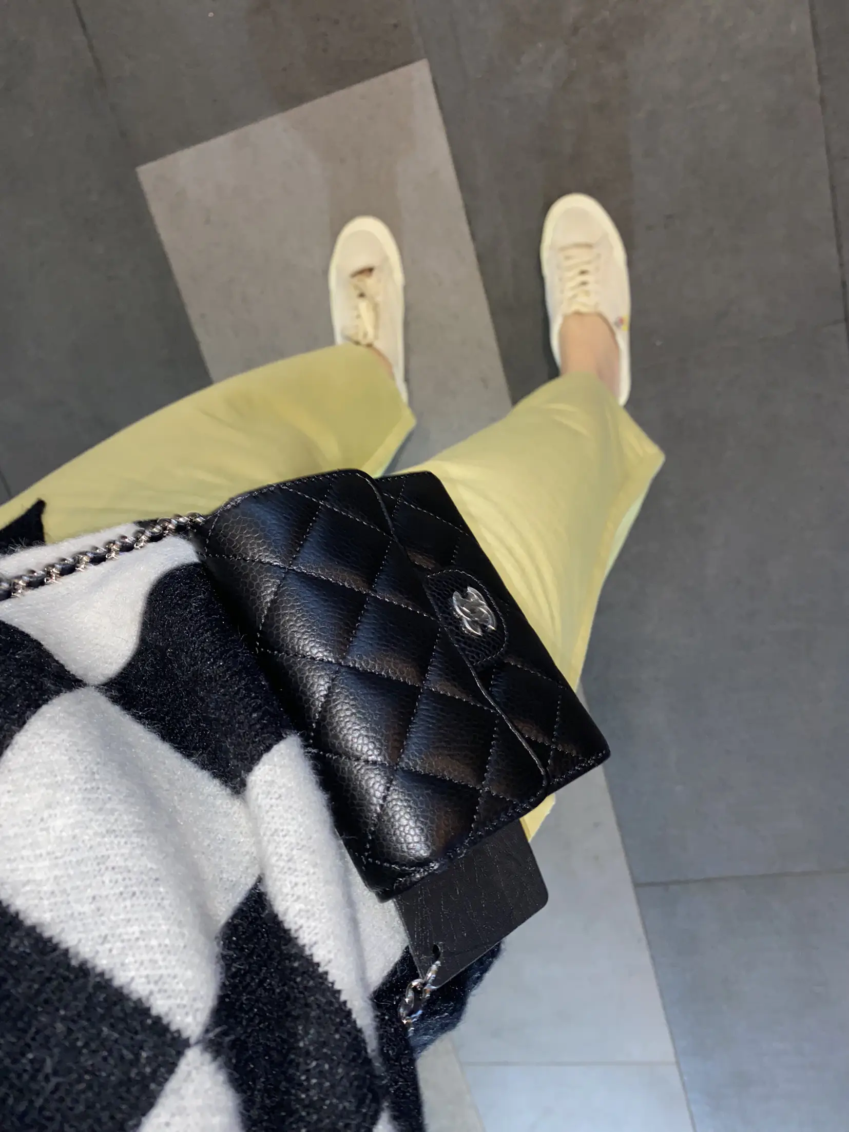 เอา chanel trifold มาสะพายเป็น cross body! | แกลเลอรีที่โพสต์โดย 🍐⸝mini.project | Lemon8