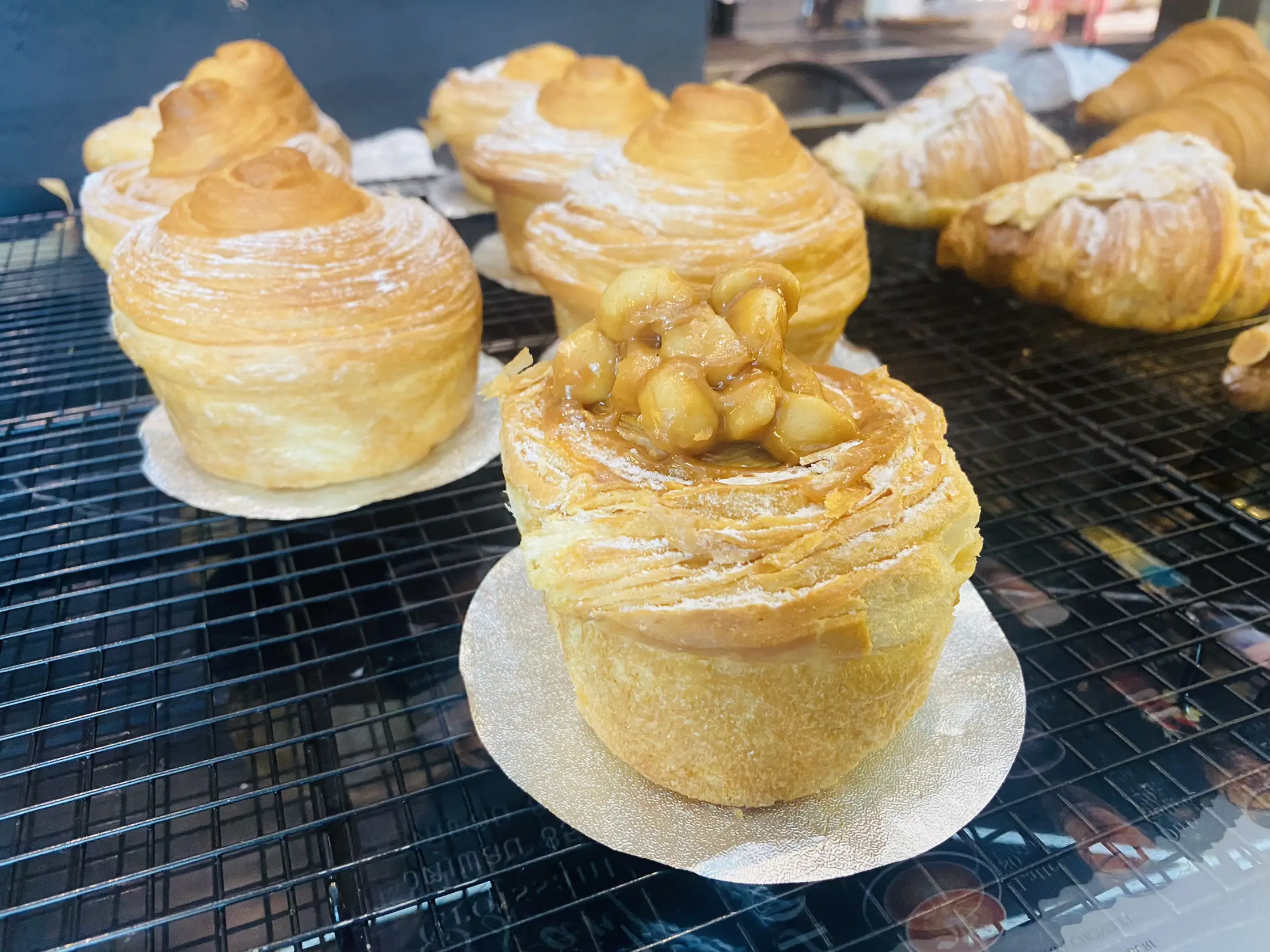 Livin’s Homebaked #คาเฟ่พัทยา สไตล์ดาร์กๆ 🖤🖤 | แกลเลอรีที่โพสต์โดย Oa ...