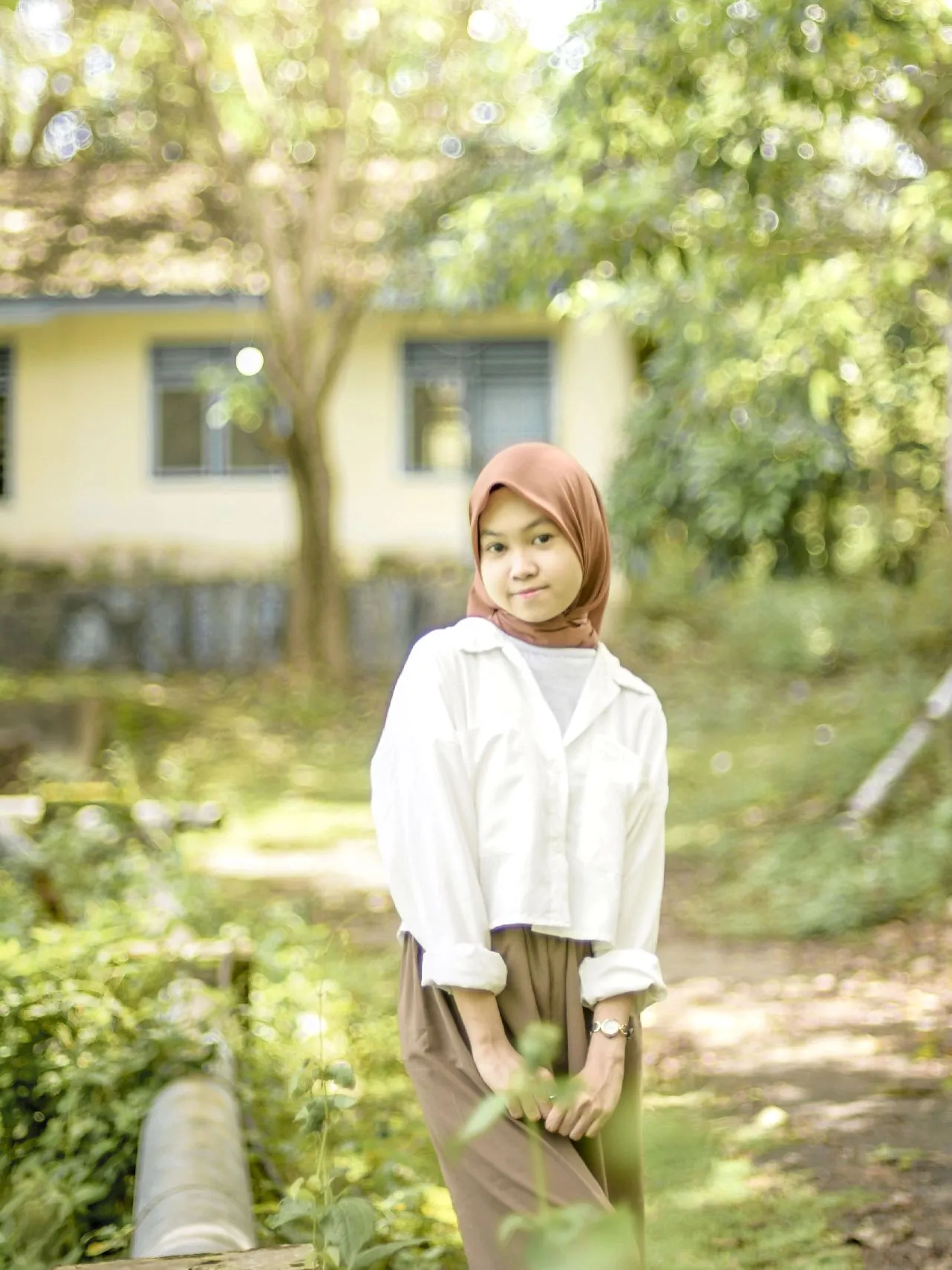 Ide pose foto di pinggir danau | Galeri diposting oleh Fadd | Lemon8