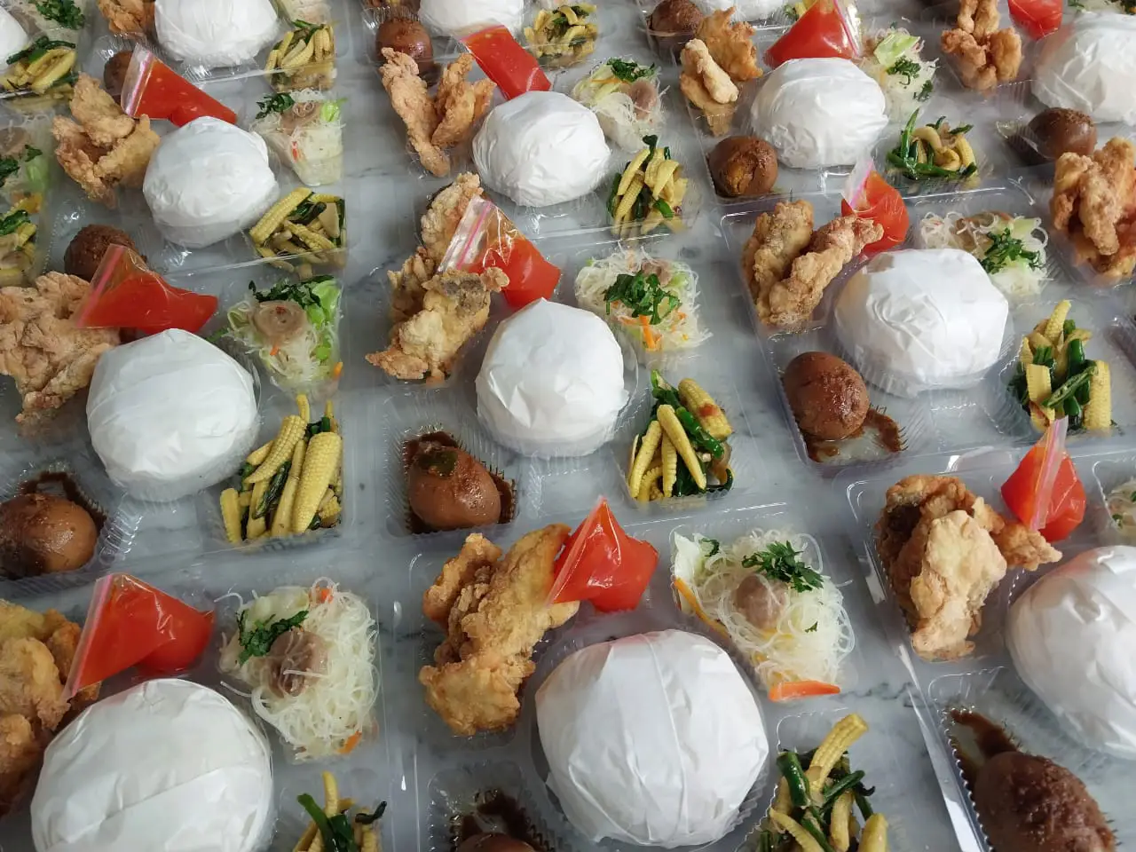 Catering Nasi Box | Galeri diposting oleh 𝒦𝓎𝒶𝓃𝓃𝑒 🐾 | Lemon8