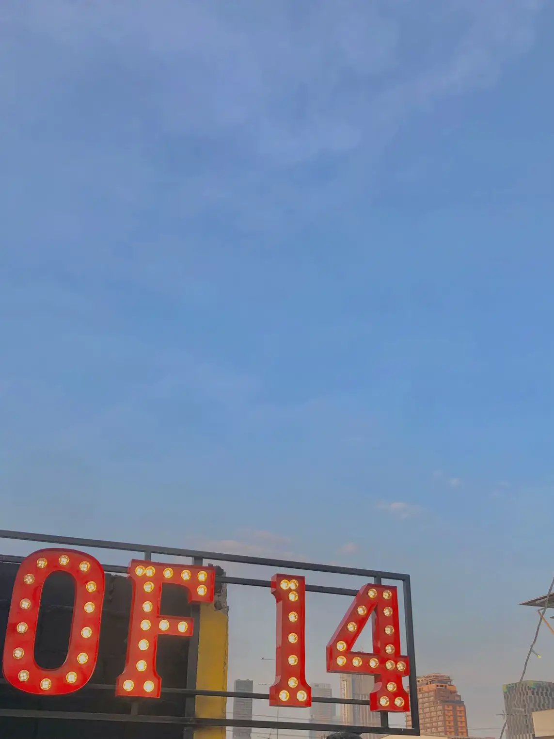 Friday events 🍂 | แกลเลอรีที่โพสต์โดย mer. | Lemon8