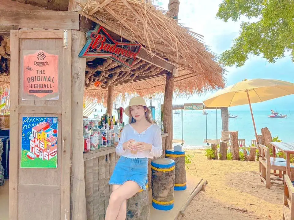 🌴🌅 𝑷𝒊𝒄𝒄𝒐𝒍𝒐 𝒙 𝑩𝒐𝒓𝒂 𝑩𝒐𝒓𝒂 🌴#บางแสน 📍#คาเฟ่เปิดใหม่ | แกลเลอรีที่โพสต์โดย อยากรีวิว | Lemon8