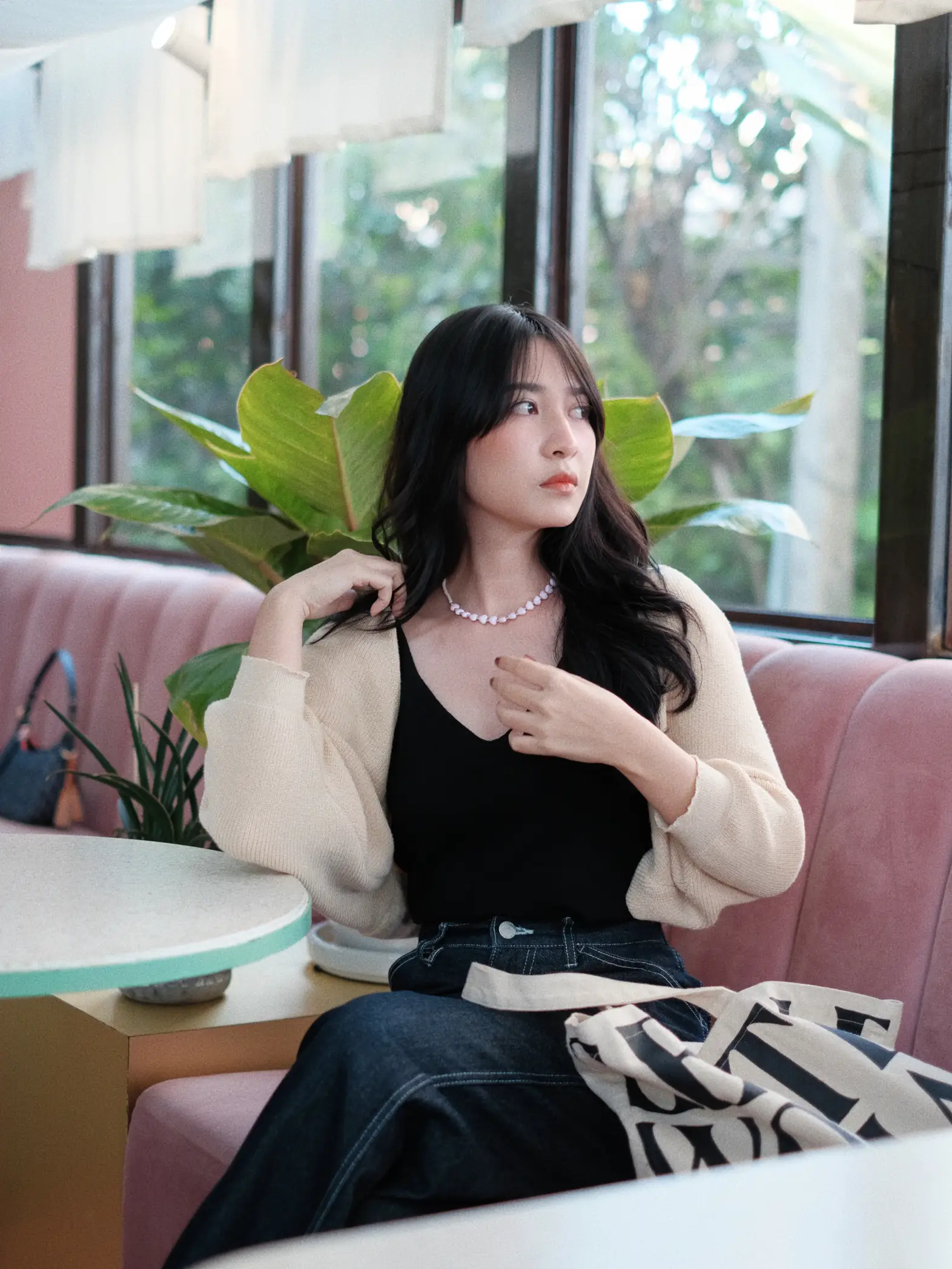 LITTLE HIDEOUT คาเฟ่ย่านราชพฤกษ์ เค้กปัง ร้านปัง | แกลเลอรีที่โพสต์โดย Dai Wanita | Lemon8