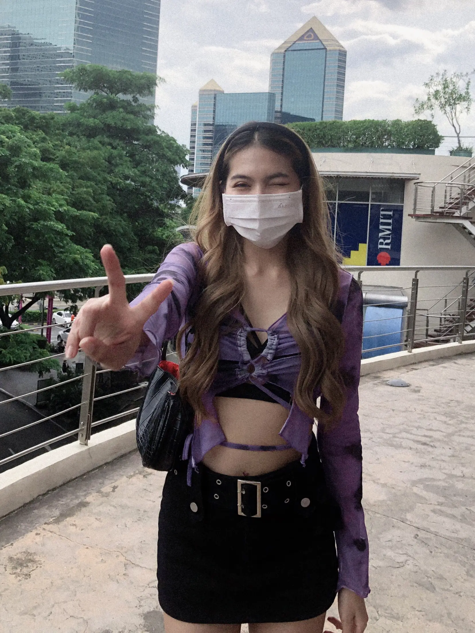 อัพเดตแฟ แนว Y2k ยอดฮิต 👡 | แกลเลอรีที่โพสต์โดย k thika | Lemon8