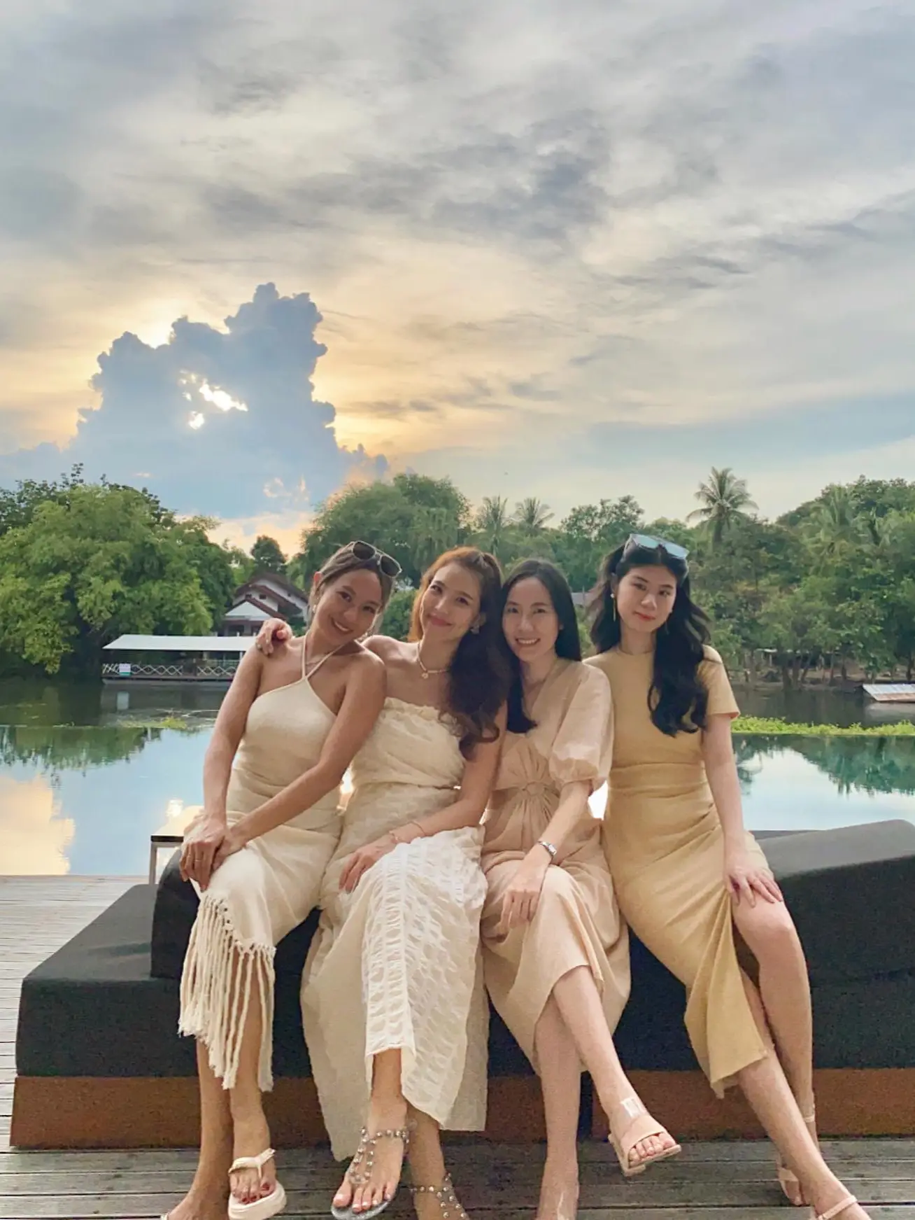 มัดรวมแก๊งเพื่อนไปพัก Pool villa ส่วนตัวเพียงคนละ 3,xxx/คืน | แกลเลอรีที่โพสต์โดย Janniejann ...