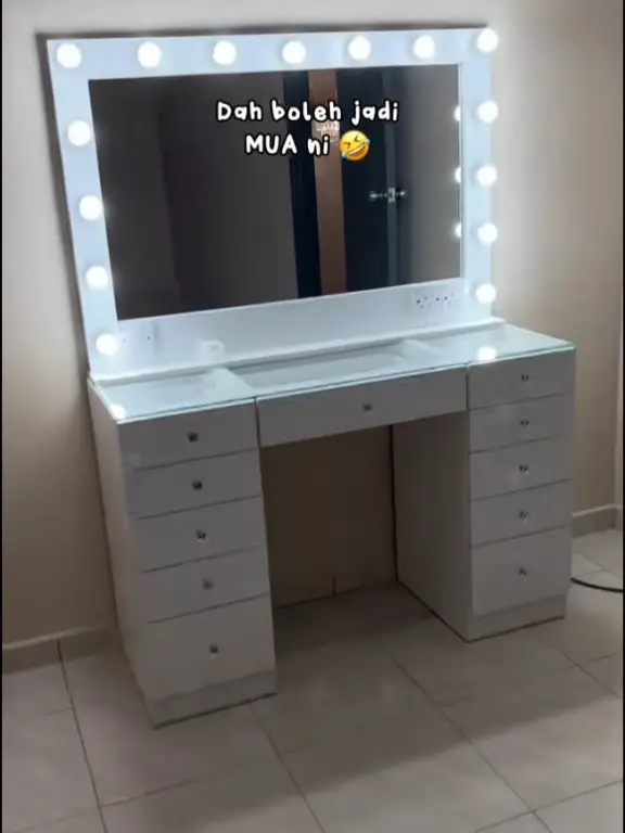 Vanity Mirror | Video diterbitkan oleh Lana | Lemon8