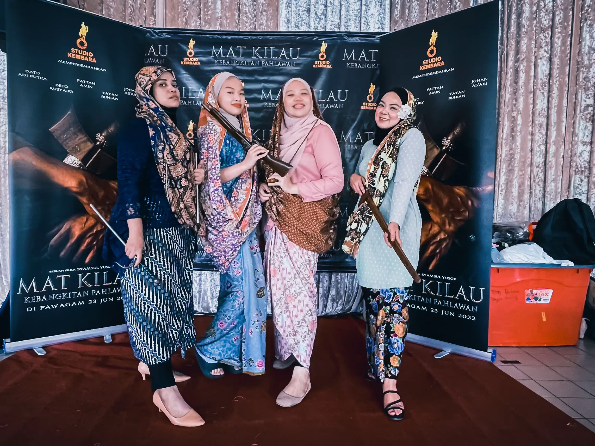 Melayu Klasik Outfit - Carian Lemon8