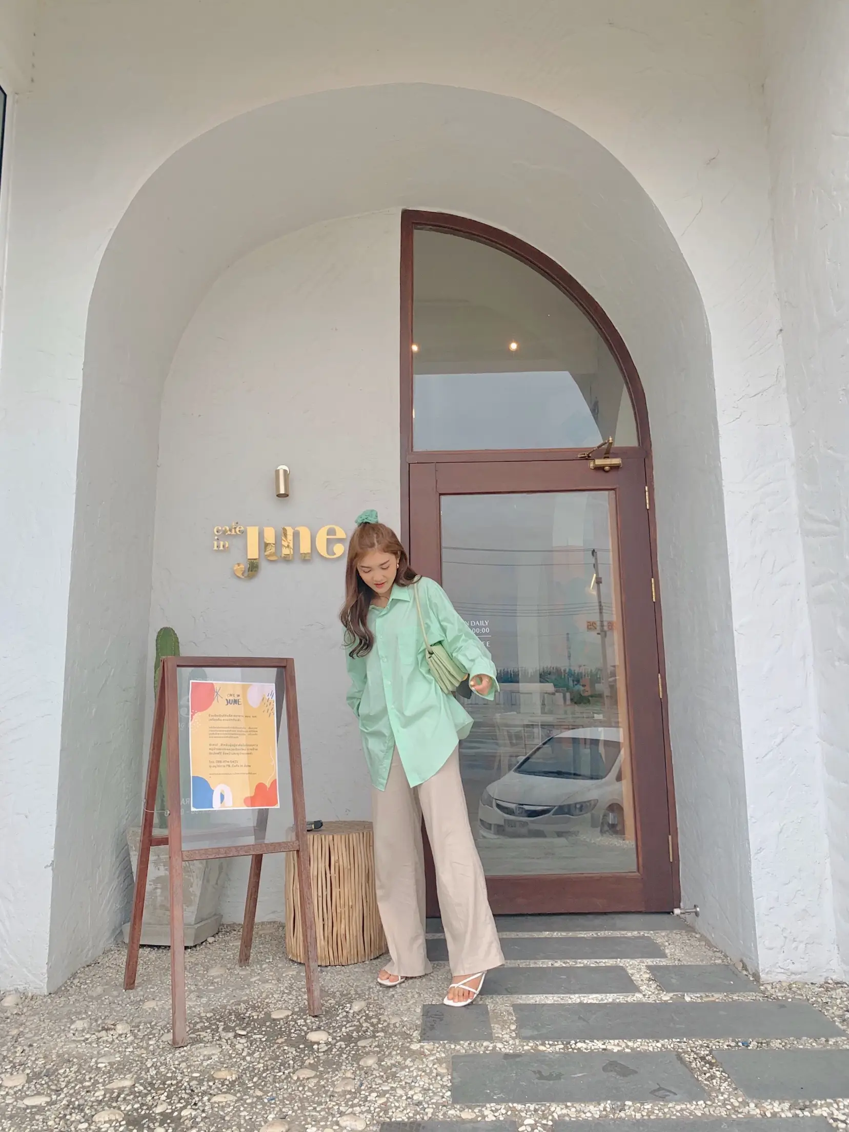 20 ไอเดียยอดนิยมเกี่ยวกับ แต่งตัวโทนเขียวชมพู ในปี 2024