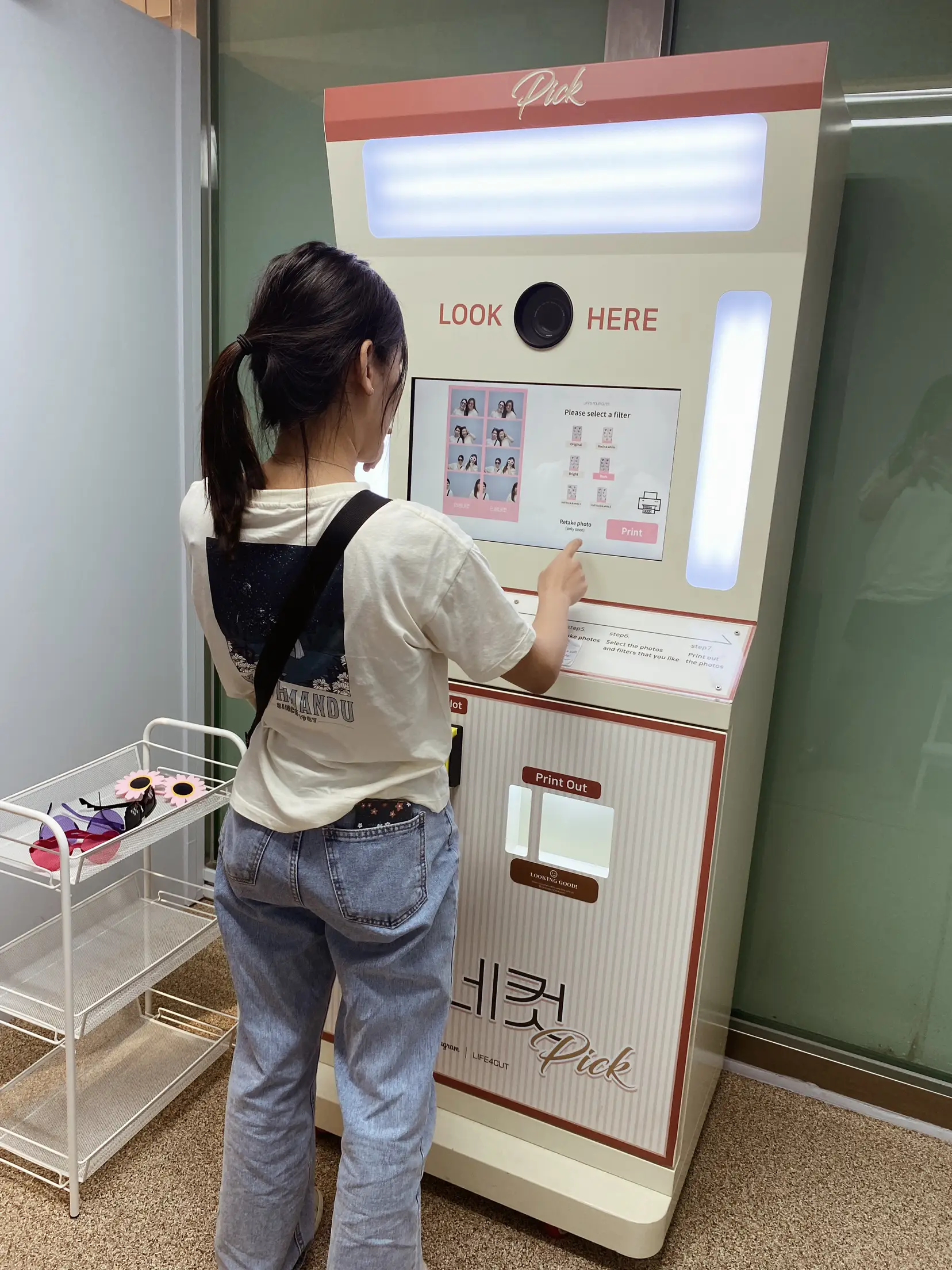 SUPER AFFORDABLE photobooth @ Holland Village 📸 | Gallery posted by ...