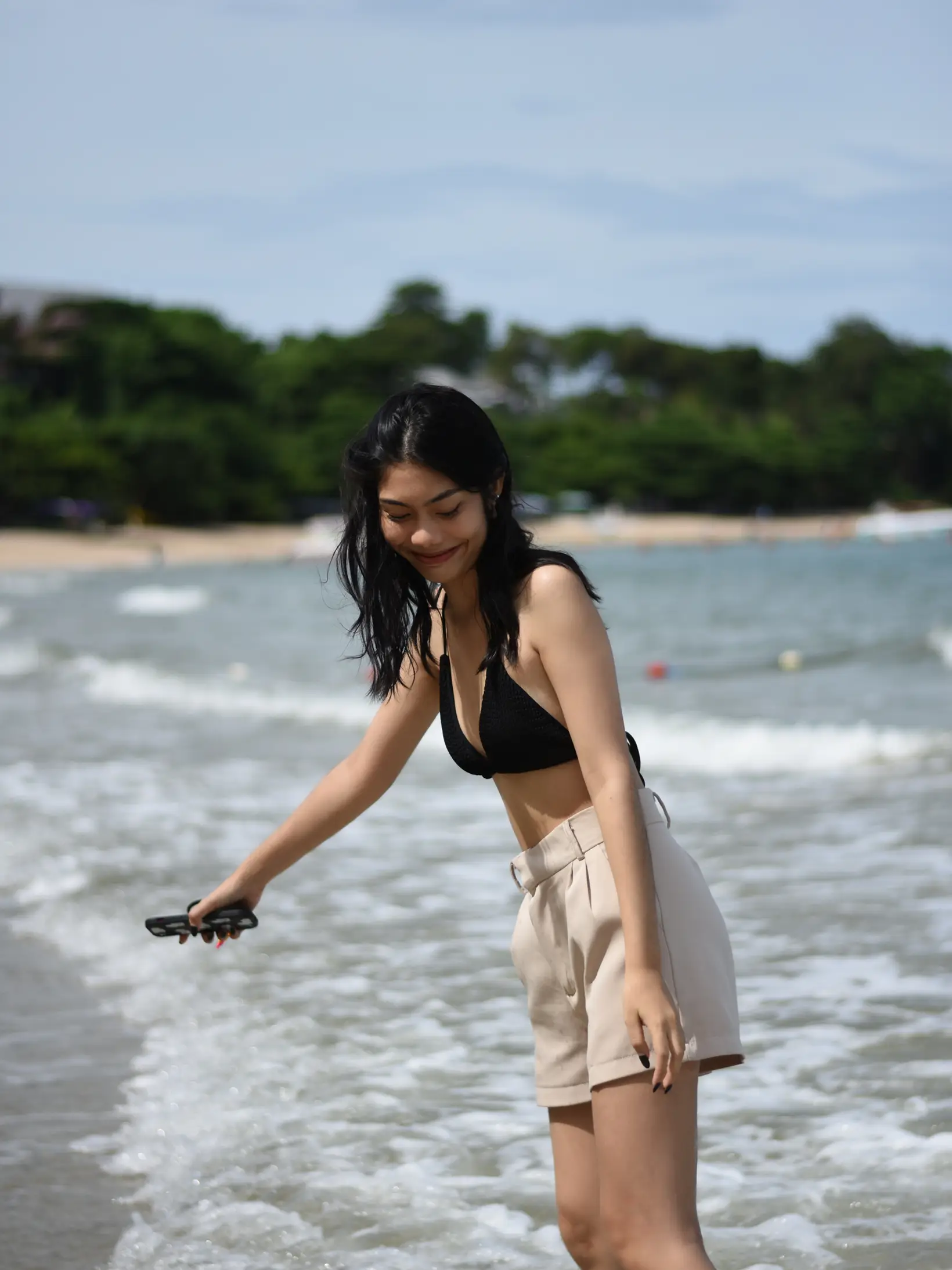 ท่าโพสกับชุดบีกินี่ต้อนรับซัมเมอร์นี้ 🌞👙 | แกลเลอรีที่โพสต์โดย ไปกับแจ๊บ | GWJ | Lemon8