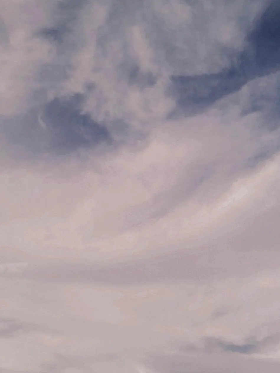 gambar awan aesthetic.....mcm mana gambar sky krg💖 | Galeri diposting oleh Dira | Lemon8