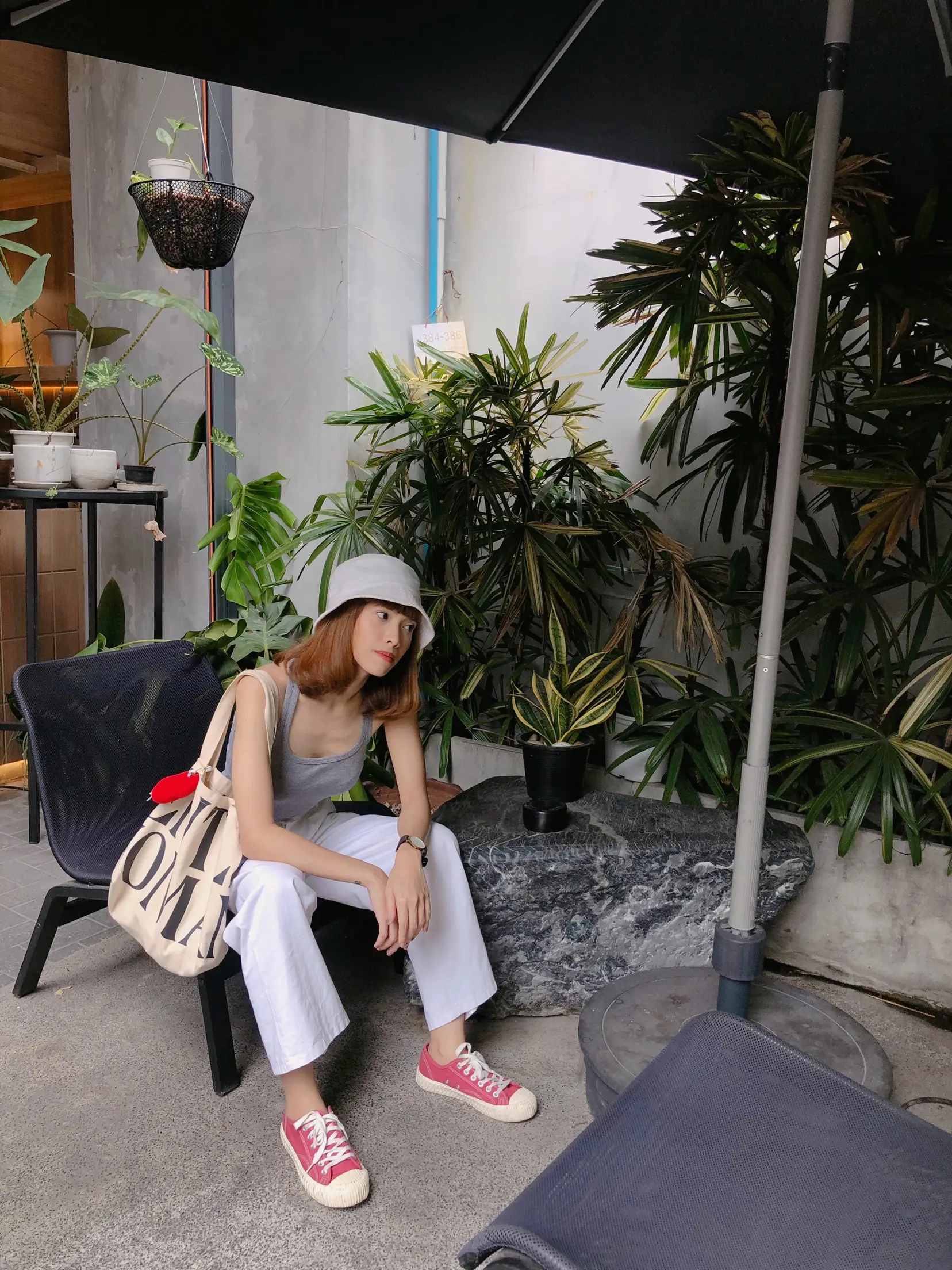 🪩ลุคง่ายๆ..ที่ทำให้ดูชิค😎 | แกลเลอรีที่โพสต์โดย asma.ntd | Lemon8