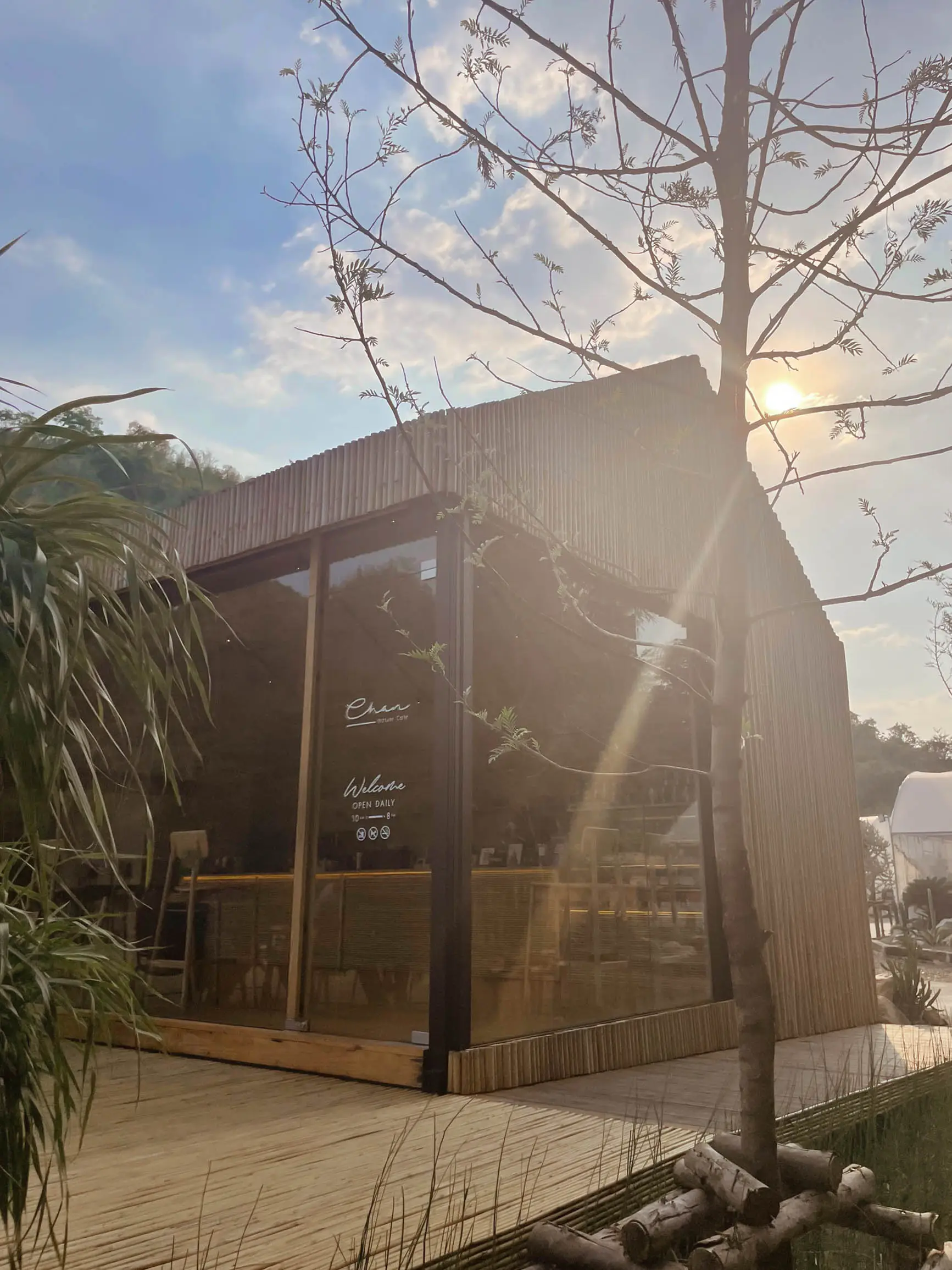Chan Nature Cafe กาญจนบุรี🍰มาช่วงเย็นคือที่สุด🌝🕶 | แกลเลอรีที่โพสต์โดย ...