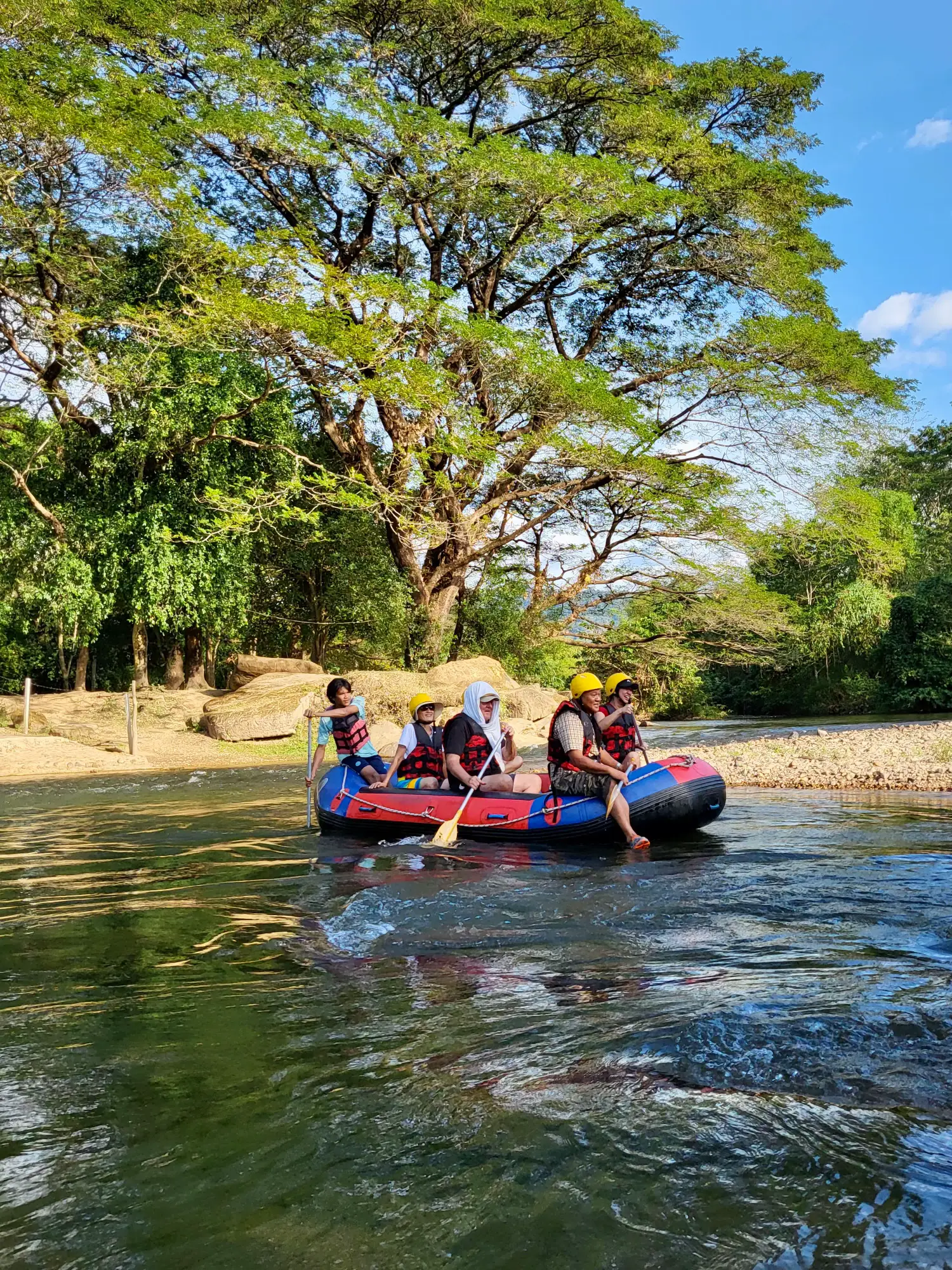 “3 RIVERS CAMPING” นครนายก ธรรมชาติใกล้กรุงเทพ🌲🧺🌤️ | แกลเลอรีที่โพสต์ ...