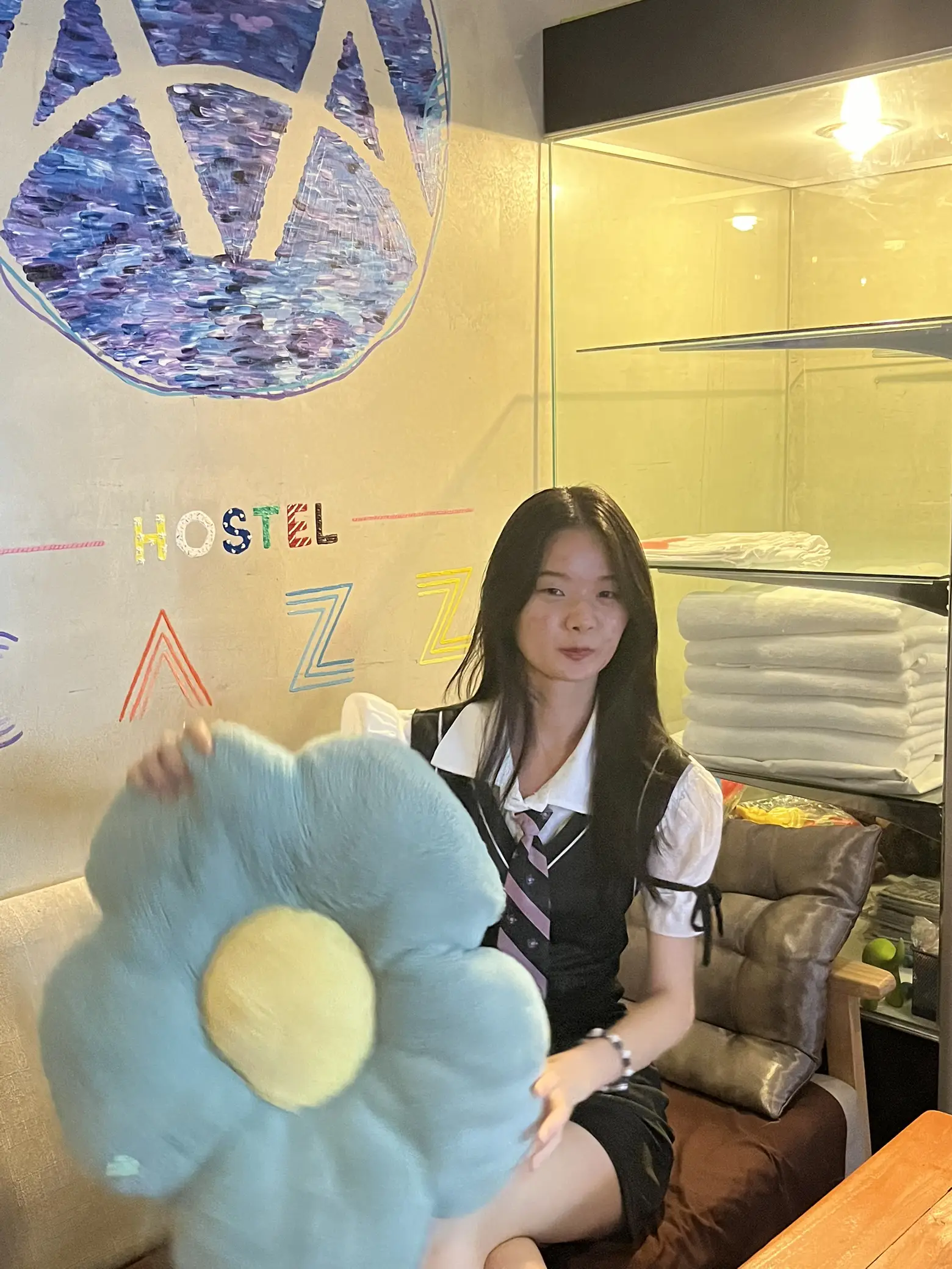 รีวิวคาเฟ่แมว cazz cafe & hostel ย่านพระโขนง | แกลเลอรีที่โพสต์โดย lilyasp.p | Lemon8