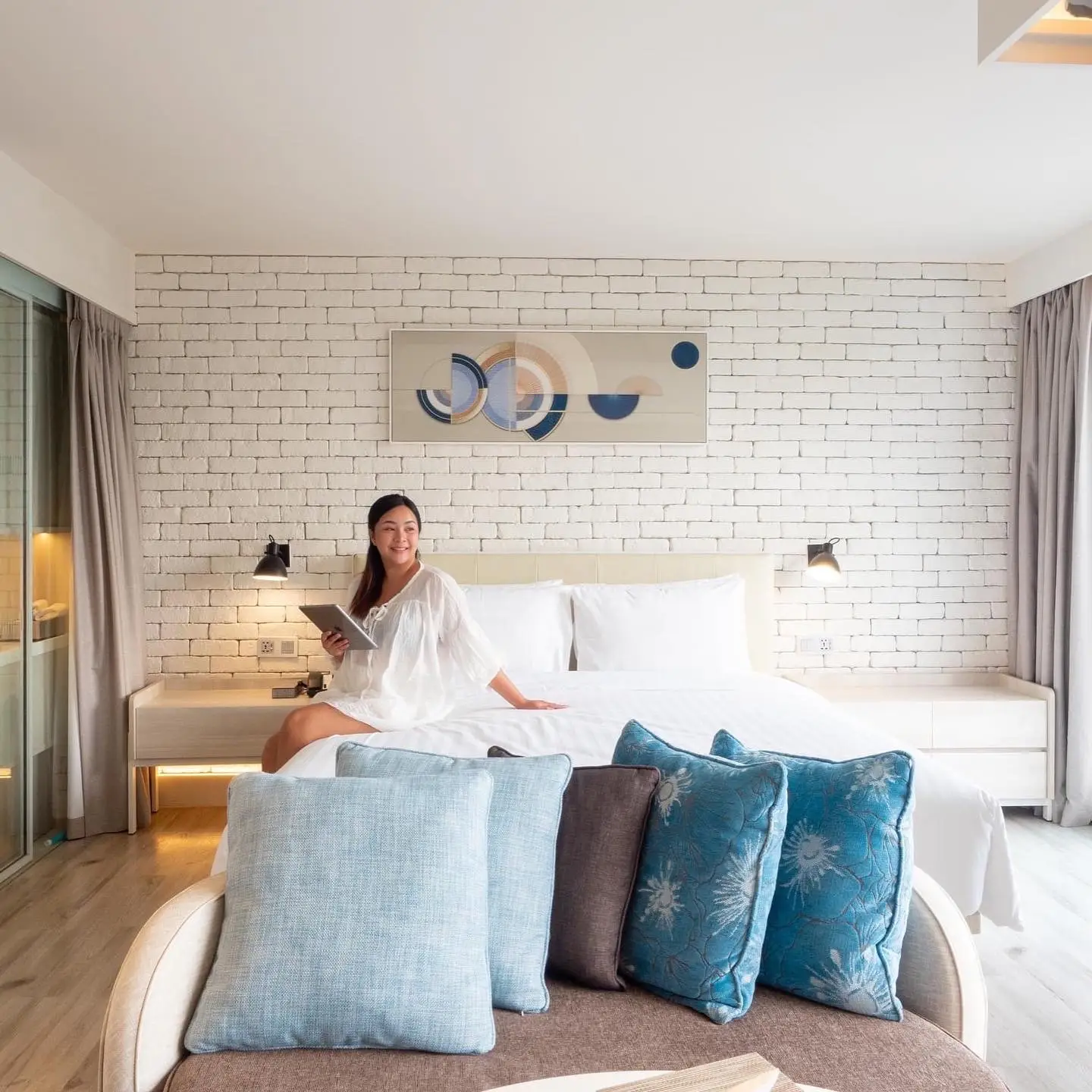 โรงแรมมินิมอล น้องหมา-แมวพักได้ | แกลเลอรีที่โพสต์โดย Ploylee Diary | Lemon8