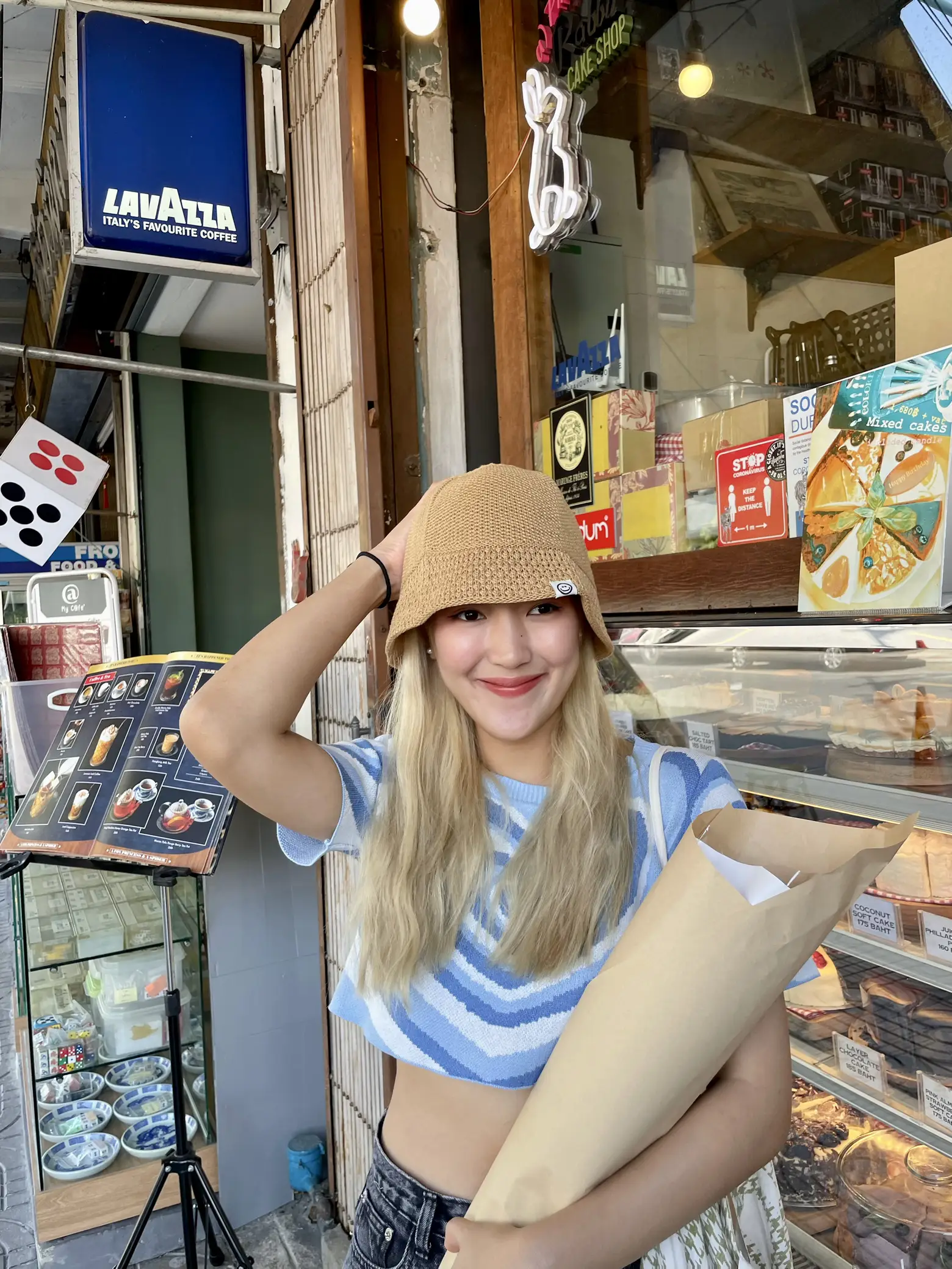 A pink rabbit + Bob (ท่าเตียน)🍰🥨🥖 | แกลเลอรีที่โพสต์โดย yuiteema | Lemon8