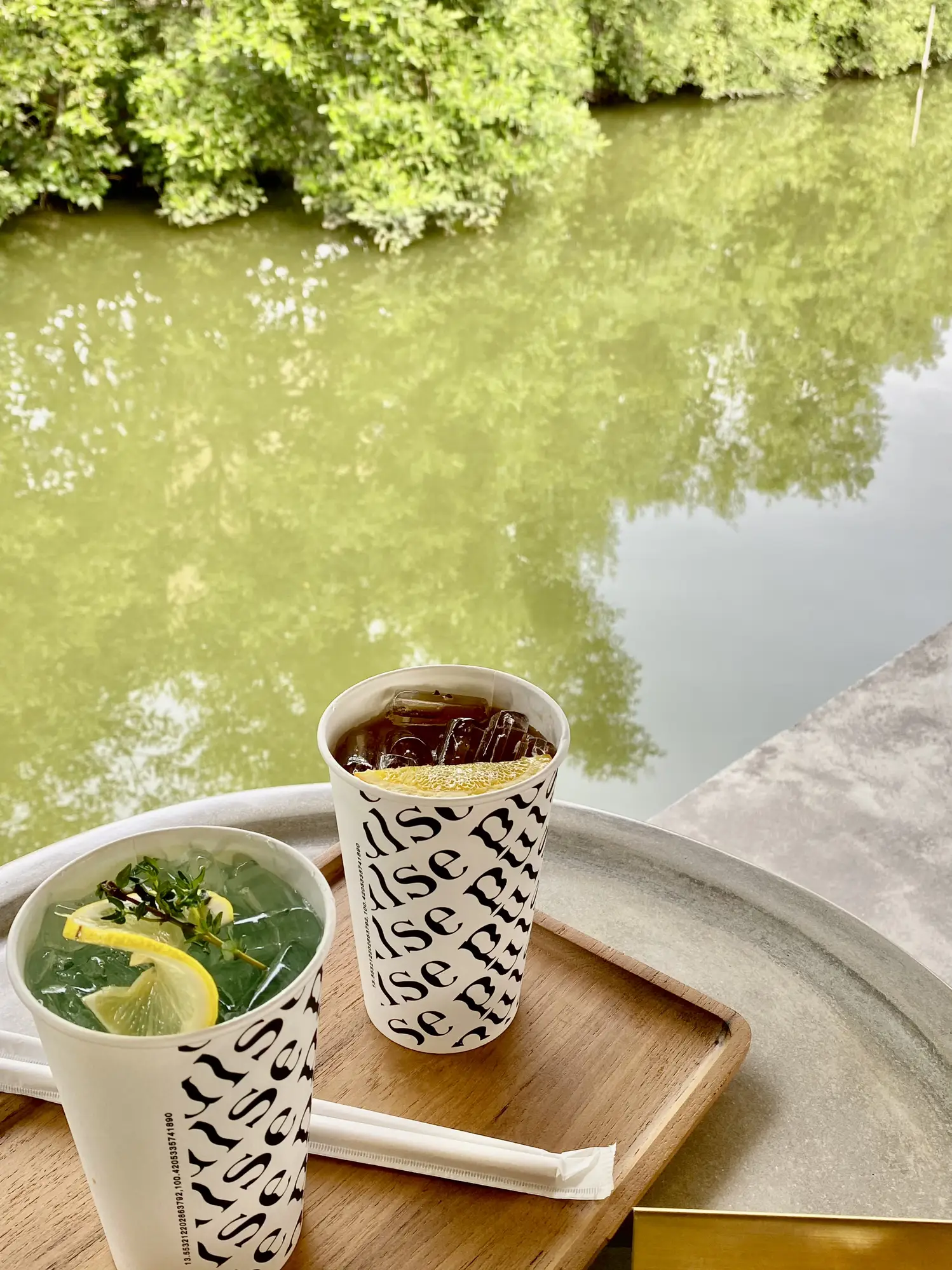 PULSE @bangkhuntien คาเฟ่กลางน้ำบรรยากาศเกินร้อยย | แกลเลอรีที่โพสต์โดย Pichgift | Lemon8