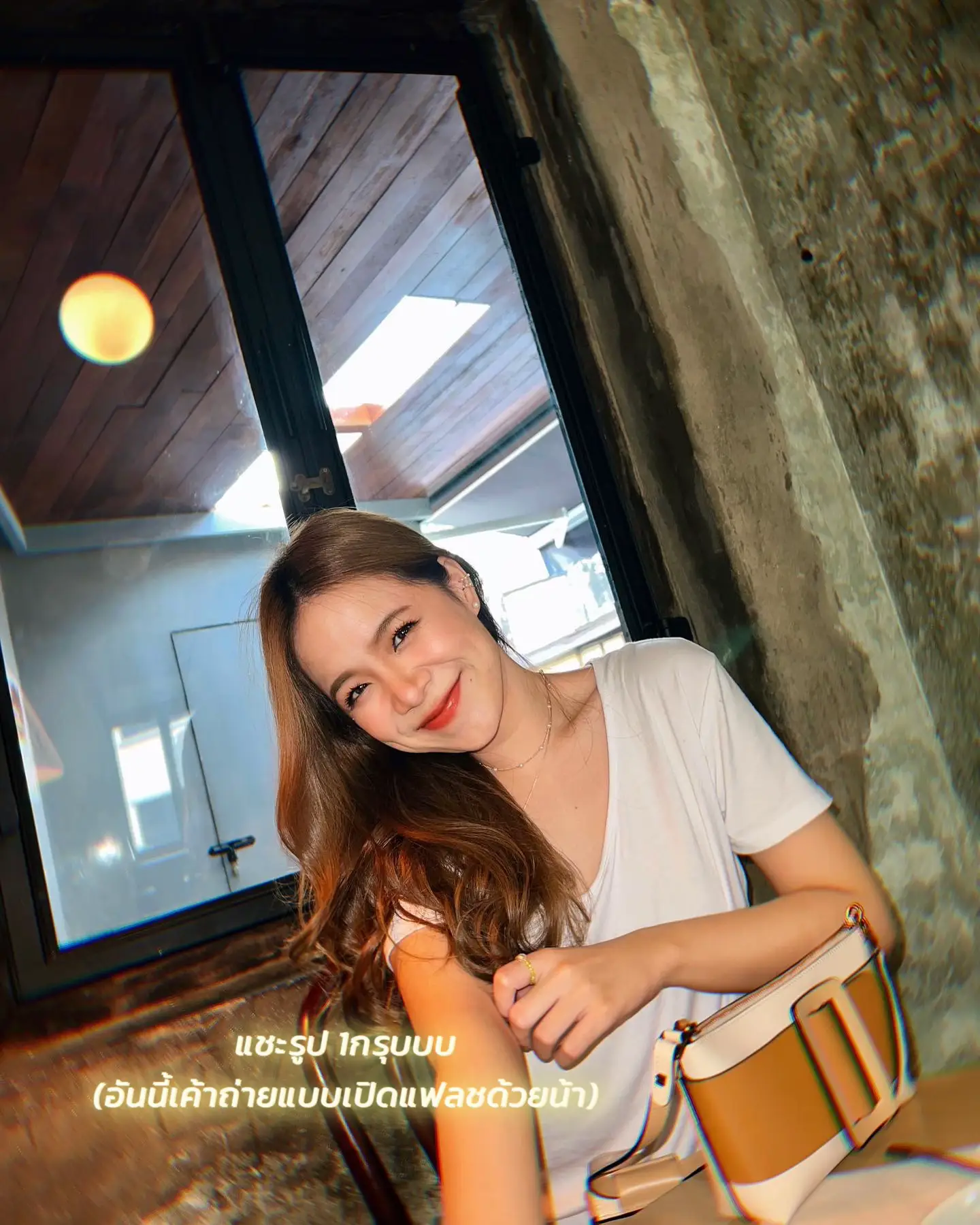 SARNIES BKK 🤎 คาเฟ่สุดคลาสสิค มีดนตรีสดด้วยยยแม่!! | แกลเลอรีที่โพสต์โดย นักป้ายยาตัวยง🌝 | Lemon8