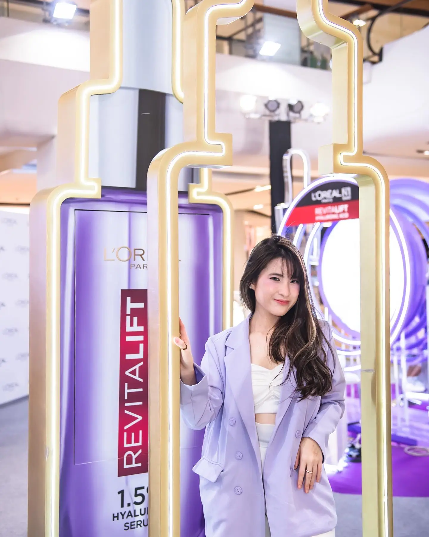 ชวนมาถ่ายรูปม่วงๆ💜ที่งาน ลอรีอัล กันเถอะ!! | แกลเลอรีที่โพสต์โดย cinearism💀 | Lemon8