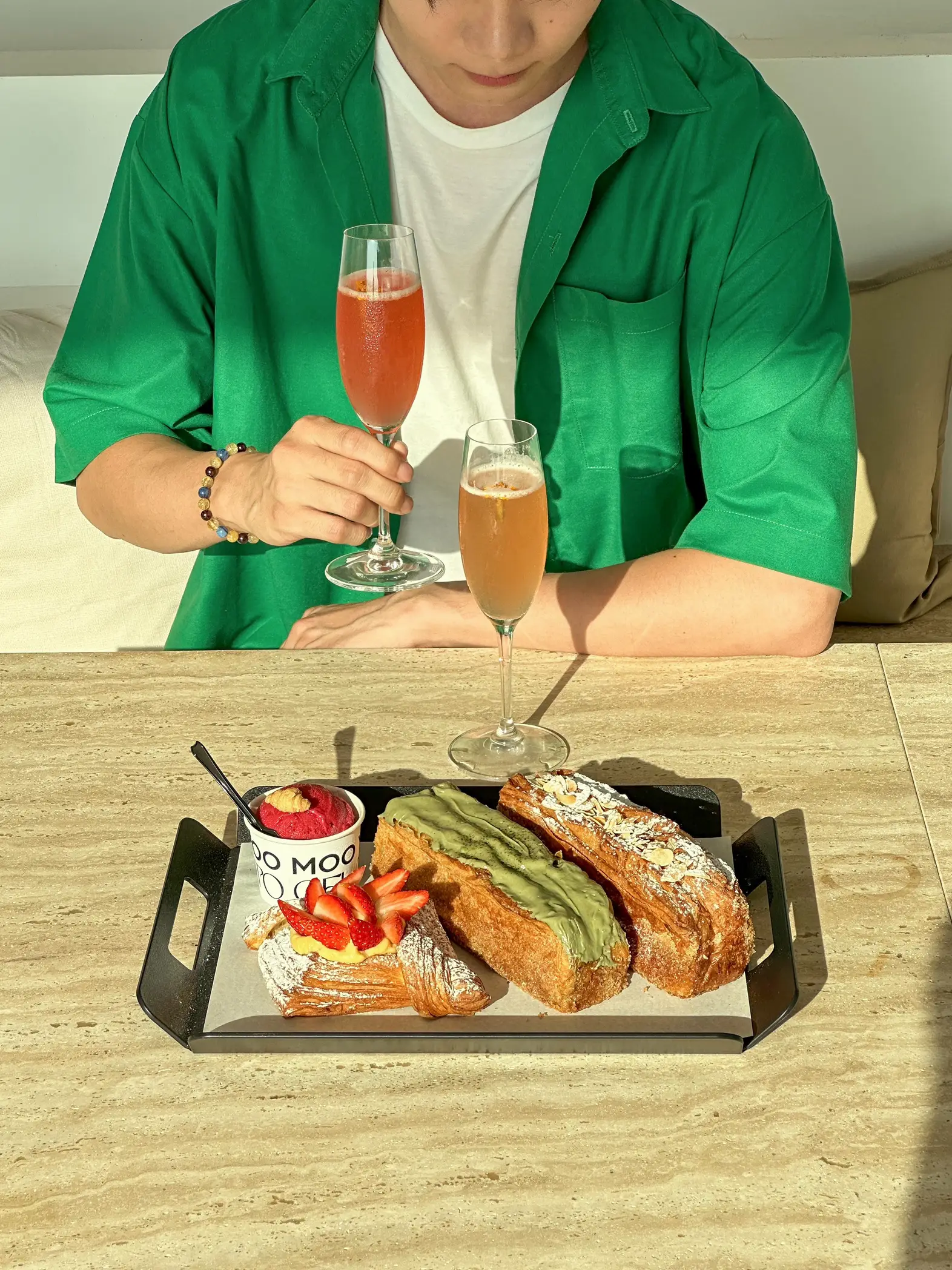 [คาเฟ่] MOOYOO rose คาเฟ่บางเลน เปิดสาขาใหม่ สวยจึ้งใจ🤍 | แกลเลอรีที่โพสต์โดย bw.anuwat | Lemon8