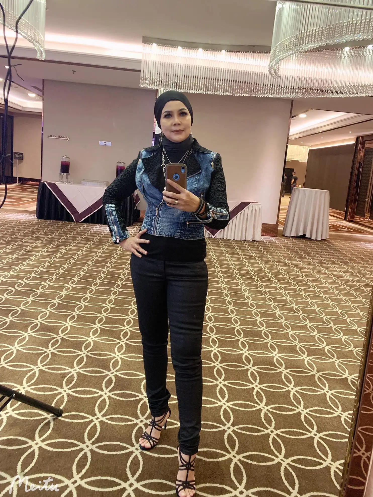 17 idea Pakaian Dinner Tema Rock N Roll teratas pada tahun 2025