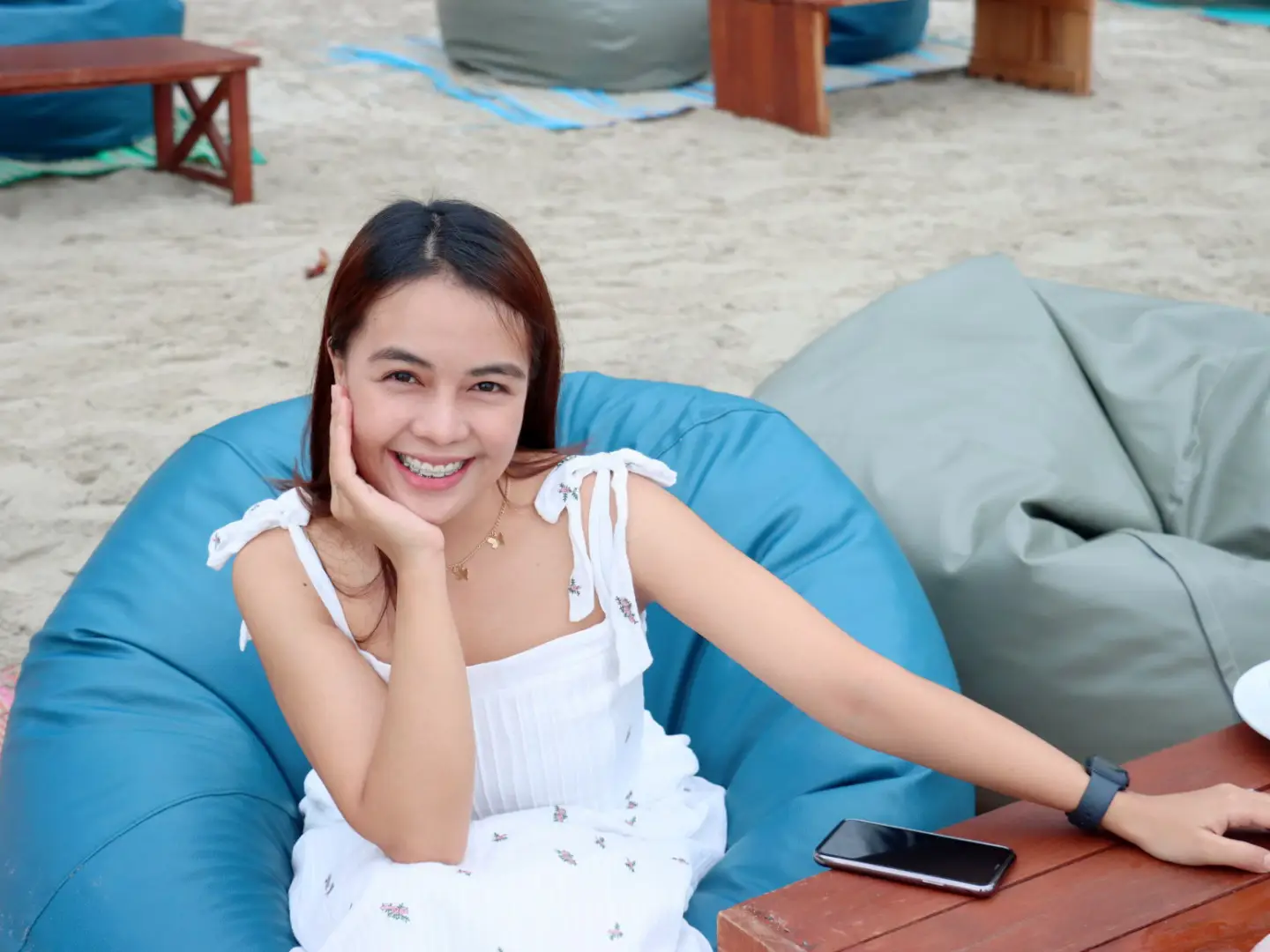 𝗠𝗮𝗰 𝗯𝗲𝗮𝗰𝗵 𝗯𝗮𝗿 เกาะช้าง | แกลเลอรีที่โพสต์โดย Fai’s Reviews | Lemon8