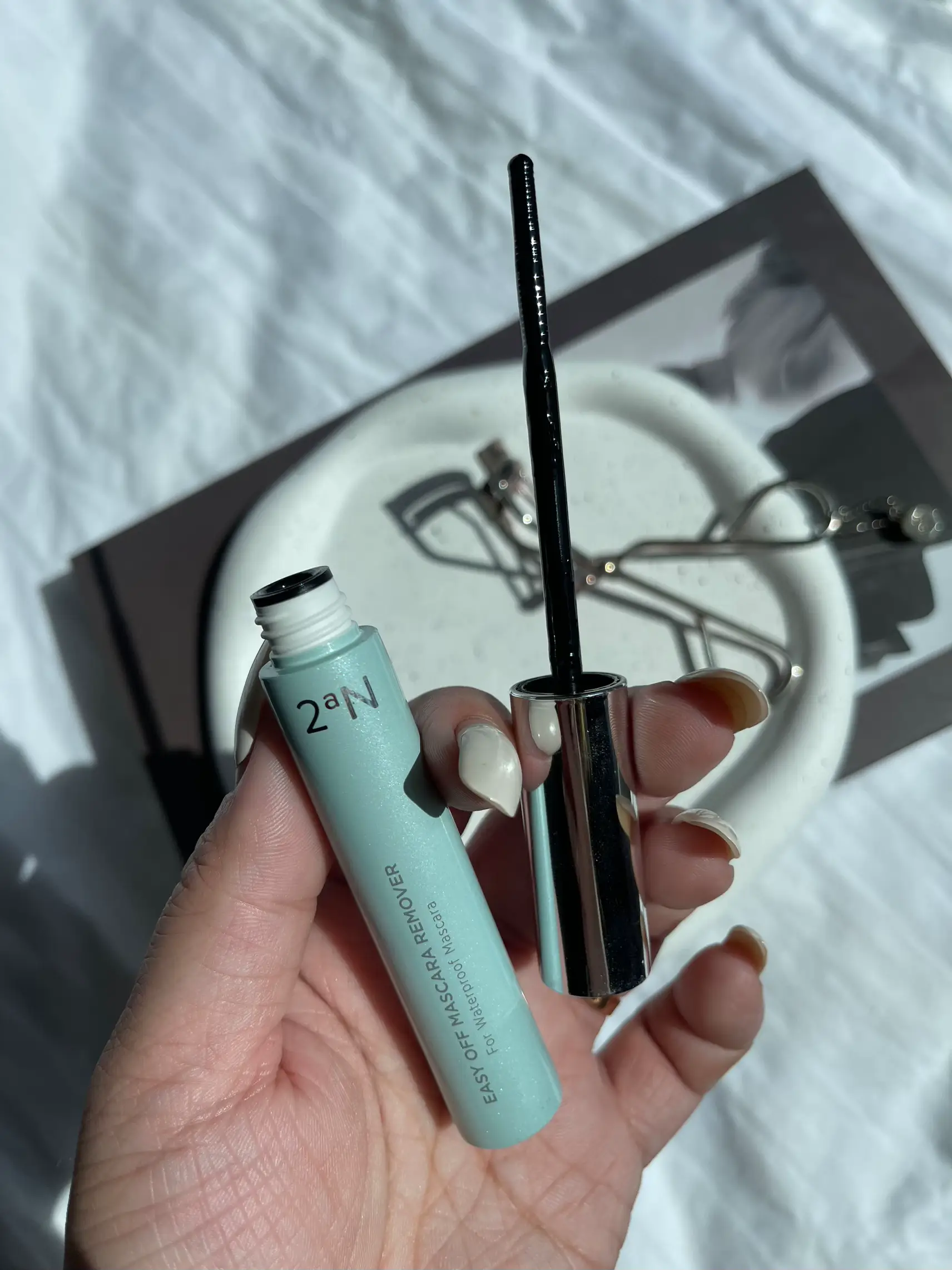 ล้างมาสคาร่าติดทนง่ายๆแค่ ป้ายแล้วเช็ด : 2aN 🇰🇷 | แกลเลอรีที่โพสต์โดย ...