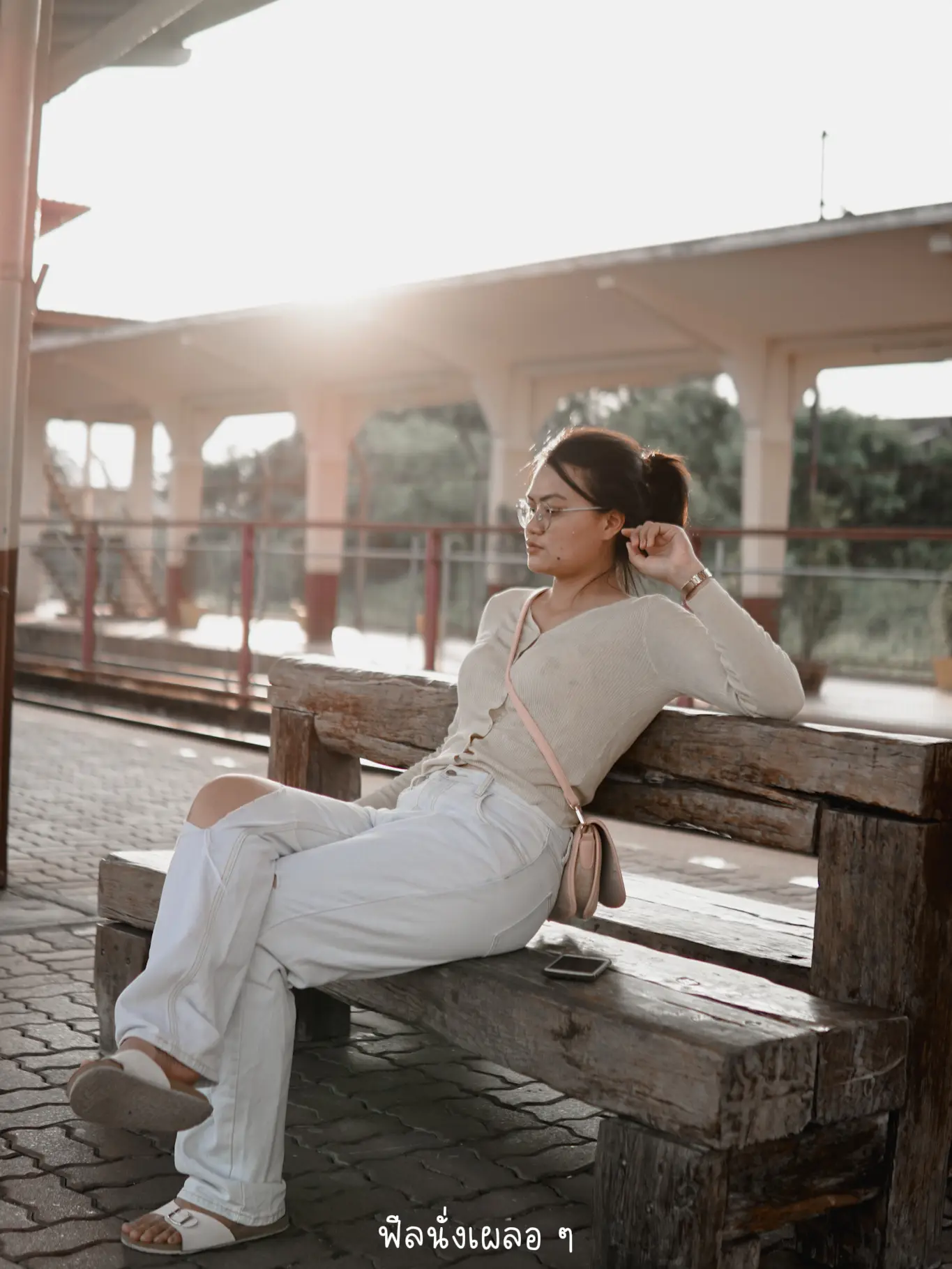 ถ่ายรูปเล่นแก้เบื่อ@สถานีรถไฟ | แกลเลอรีที่โพสต์โดย Pxm_zz | Lemon8