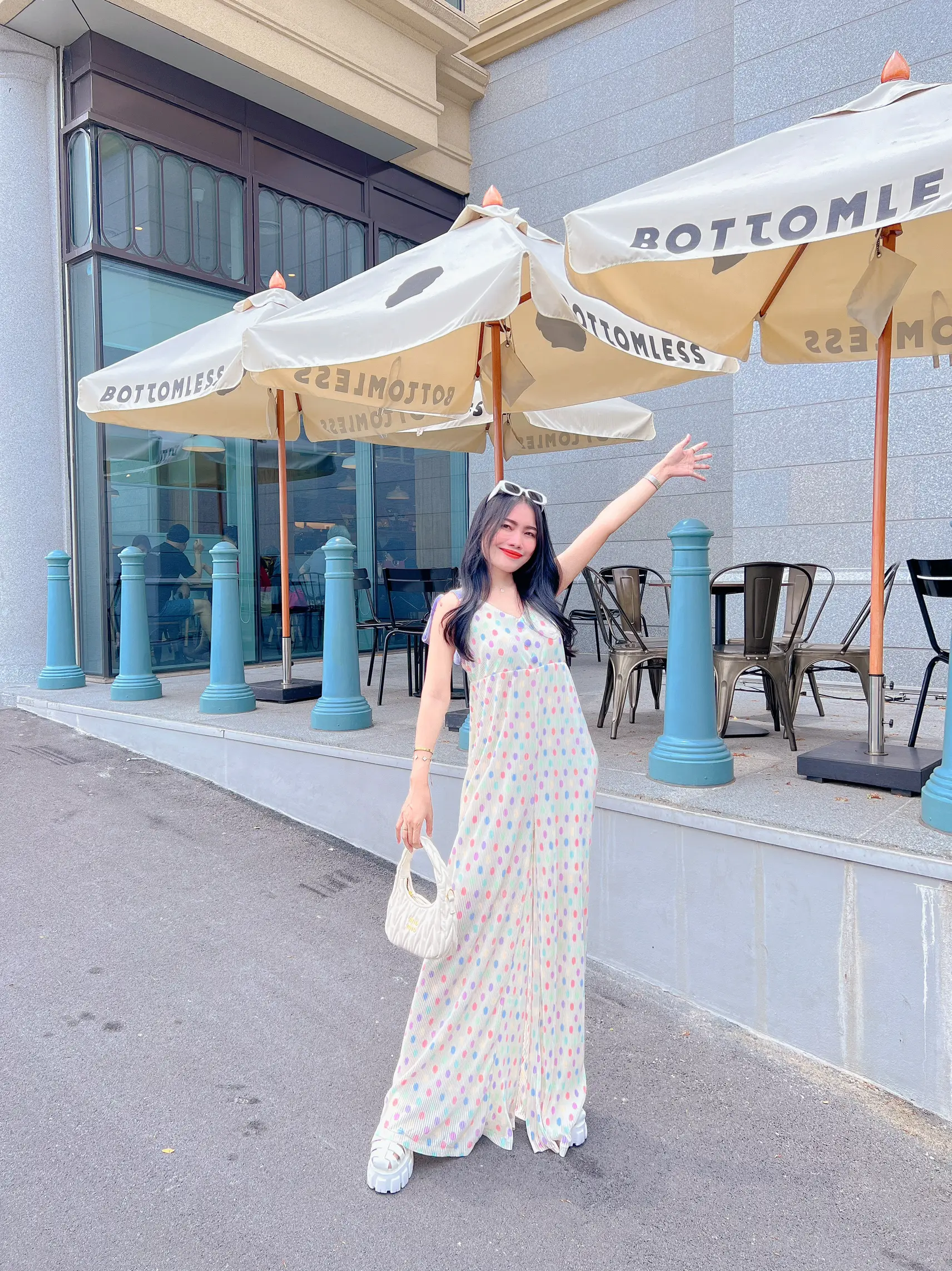 Bottomless 🍵🍰 | แกลเลอรีที่โพสต์โดย AomPanida | Lemon8