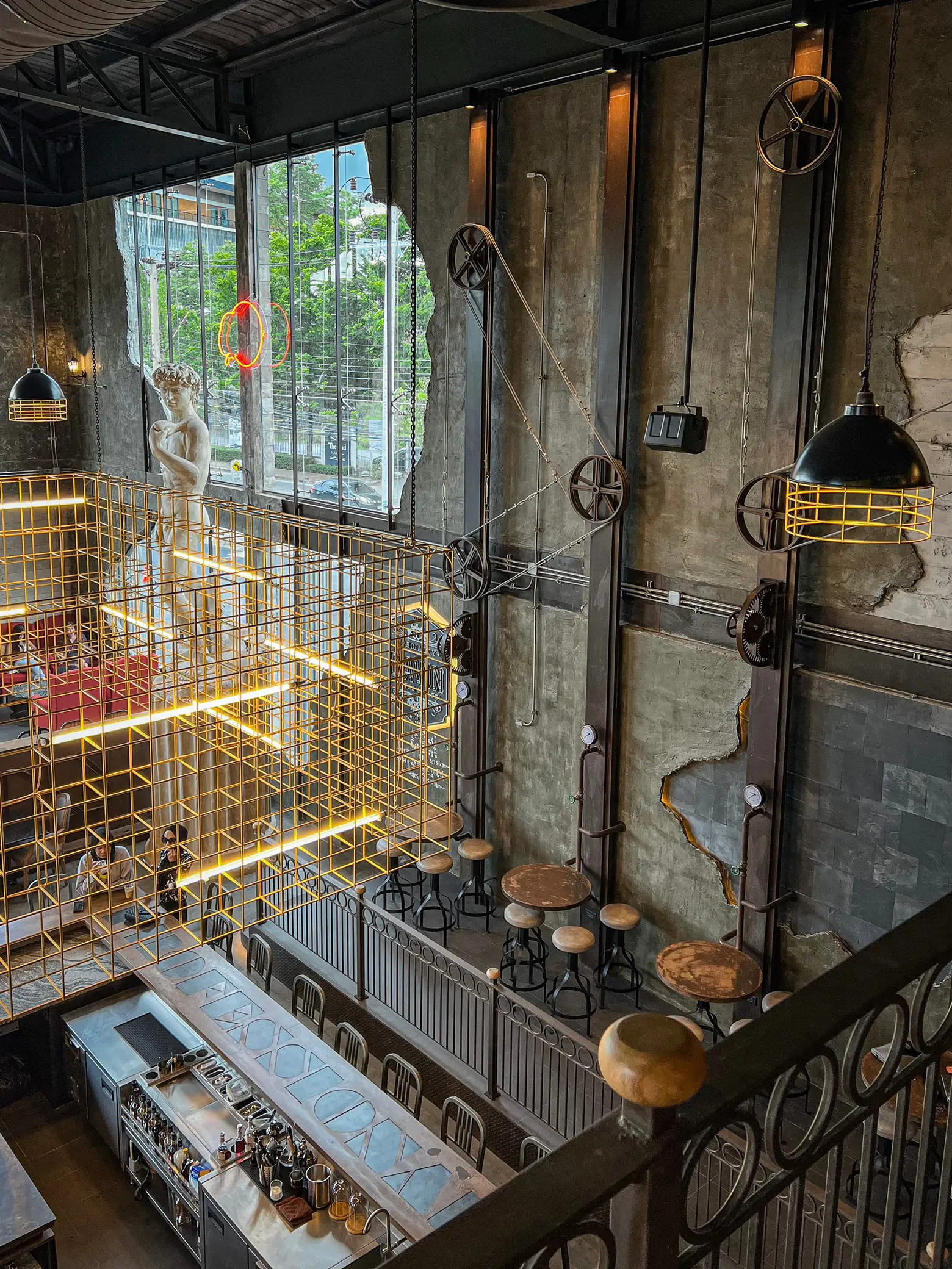 คาเฟ่เปิดใหม่สไตล์วิหารอลังการมาก 🏛 DAVIN เลียบด่วน ☕️ | แกลเลอรีที่ ...