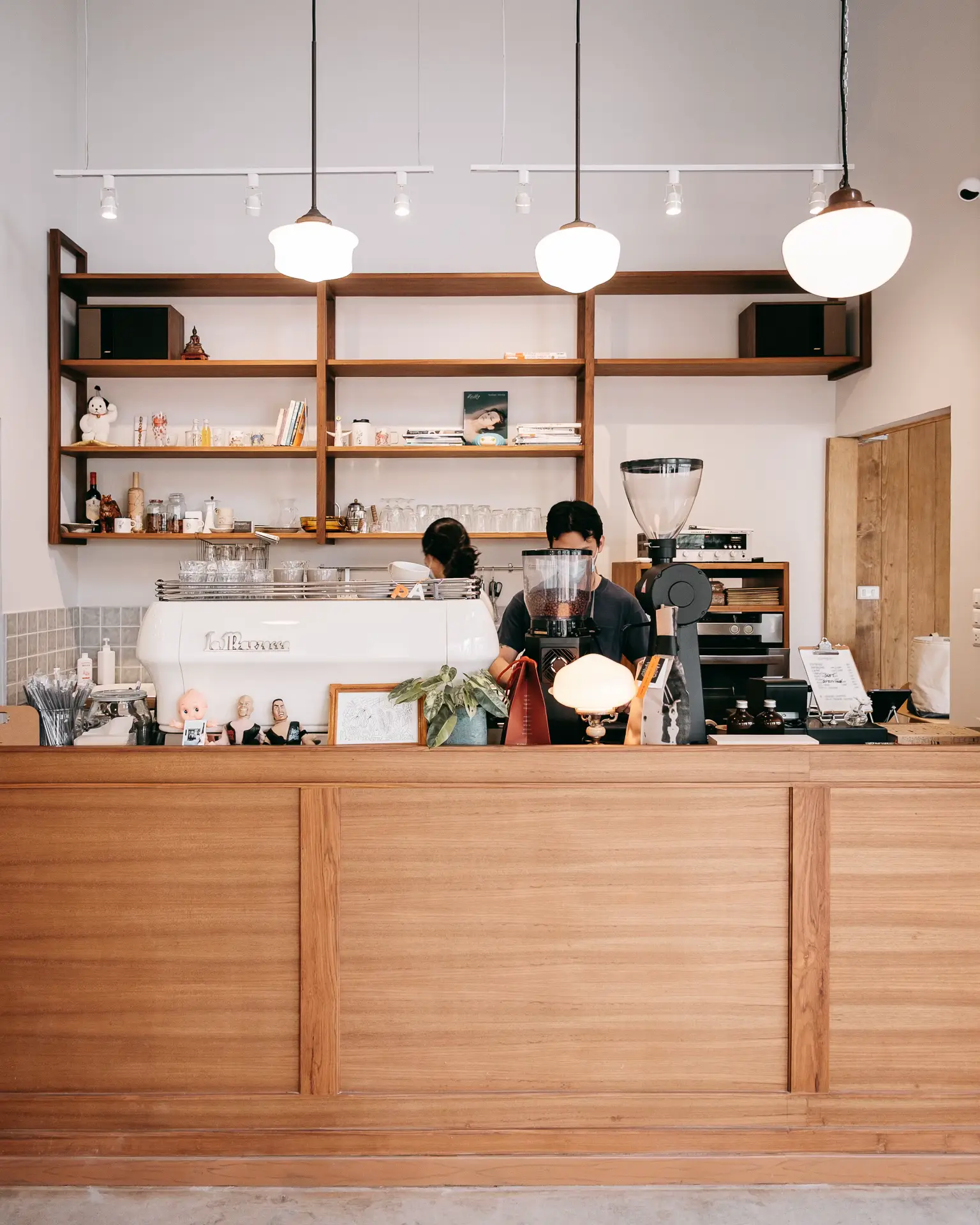 Pal Coffee คาเฟ่เปิดใหม่ในฟีลอบอุ่น cozy ถนนพระราม 2 | แกลเลอรีที่โพสต์ ...