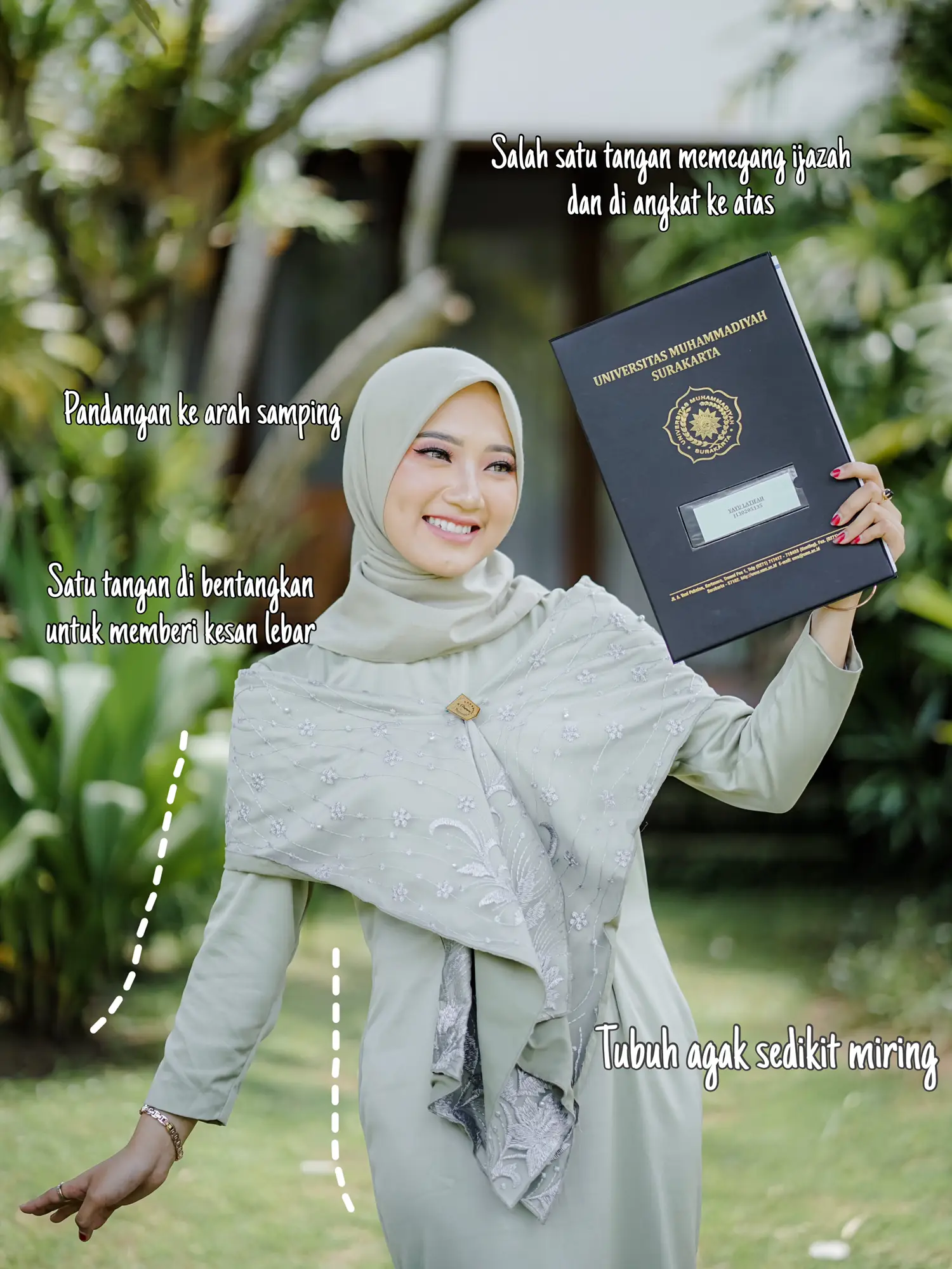 Tips Pose Foto Graduation 👩‍🎓👩‍🎓👩‍🎓👩‍🎓 | Galeri diposting oleh ...