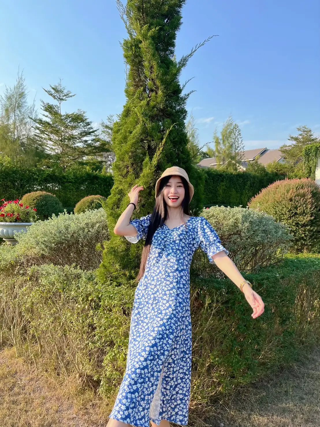 พิกัดชุดเดรสแบบโรเซ่💗💗 | แกลเลอรีที่โพสต์โดย KOR🦄 | Lemon8