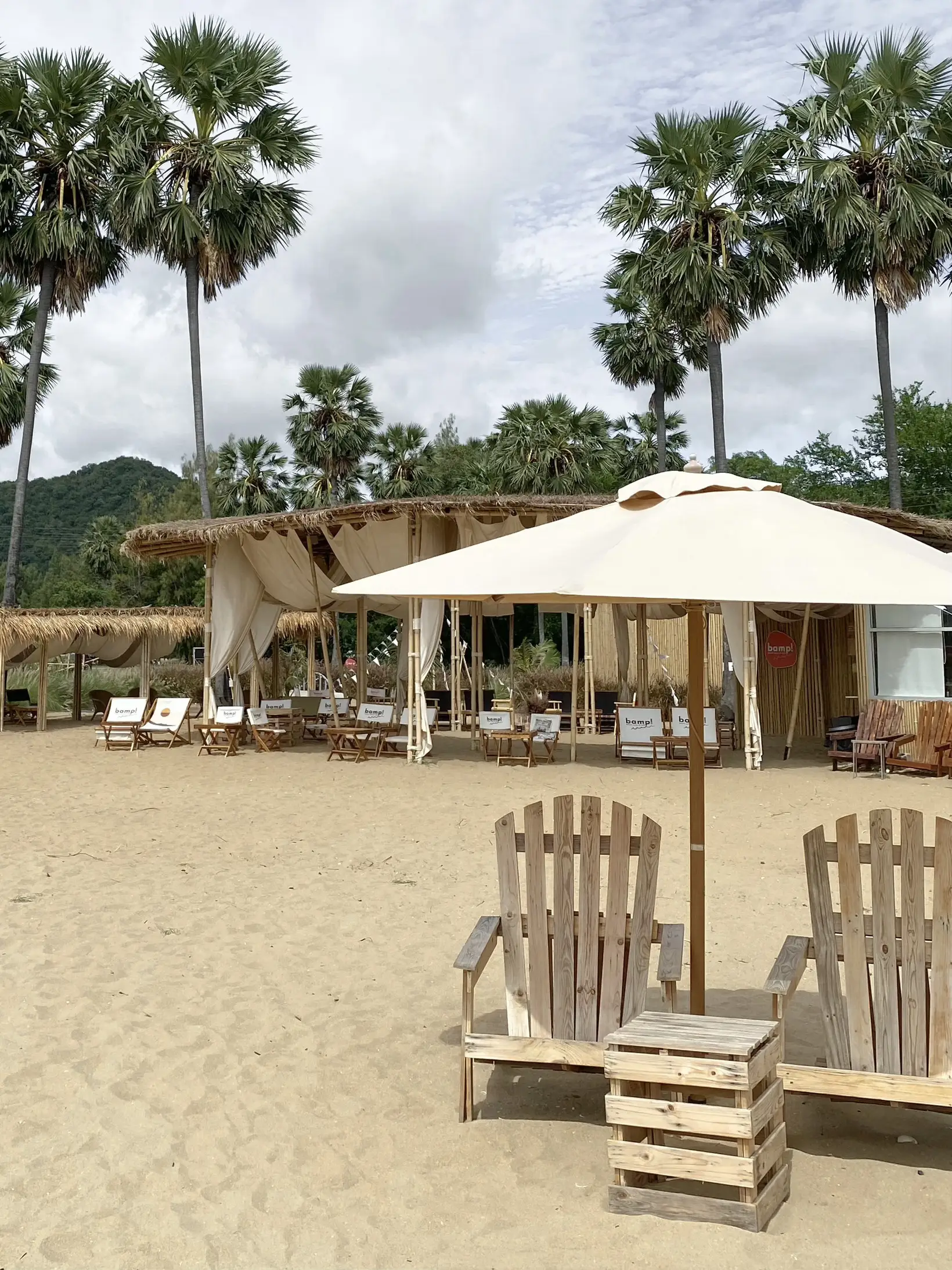 รีวิวคาเฟ่ริมทะเลปราณบุรี | BAMP! Beach Camp & Cafe | แกลเลอรีที่โพสต์ ...