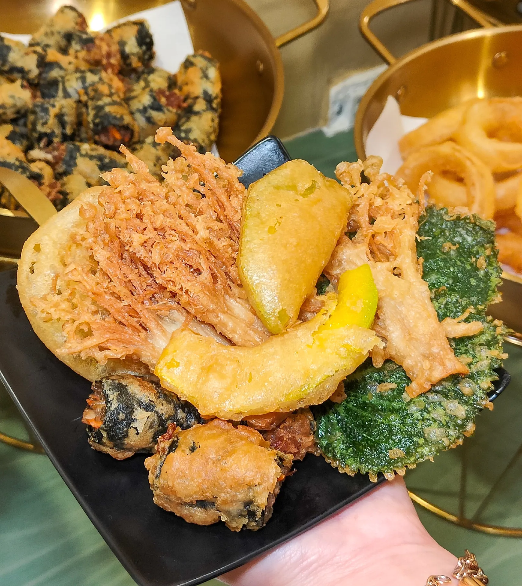 ร้านชื่อ "Sam Gyup Sal" นะคะ🥰 | แกลเลอรีที่โพสต์โดย กินแหลก ไม่อวย | Lemon8