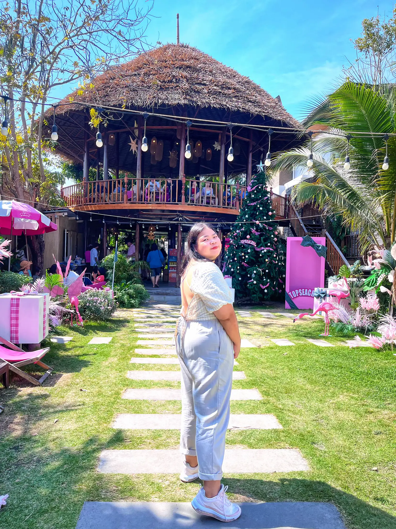 Top Seacret Beach Cafe 🏖️ คาเฟ่ลับ@Hua Hin | แกลเลอรีที่โพสต์โดย Kani._.ta | Lemon8