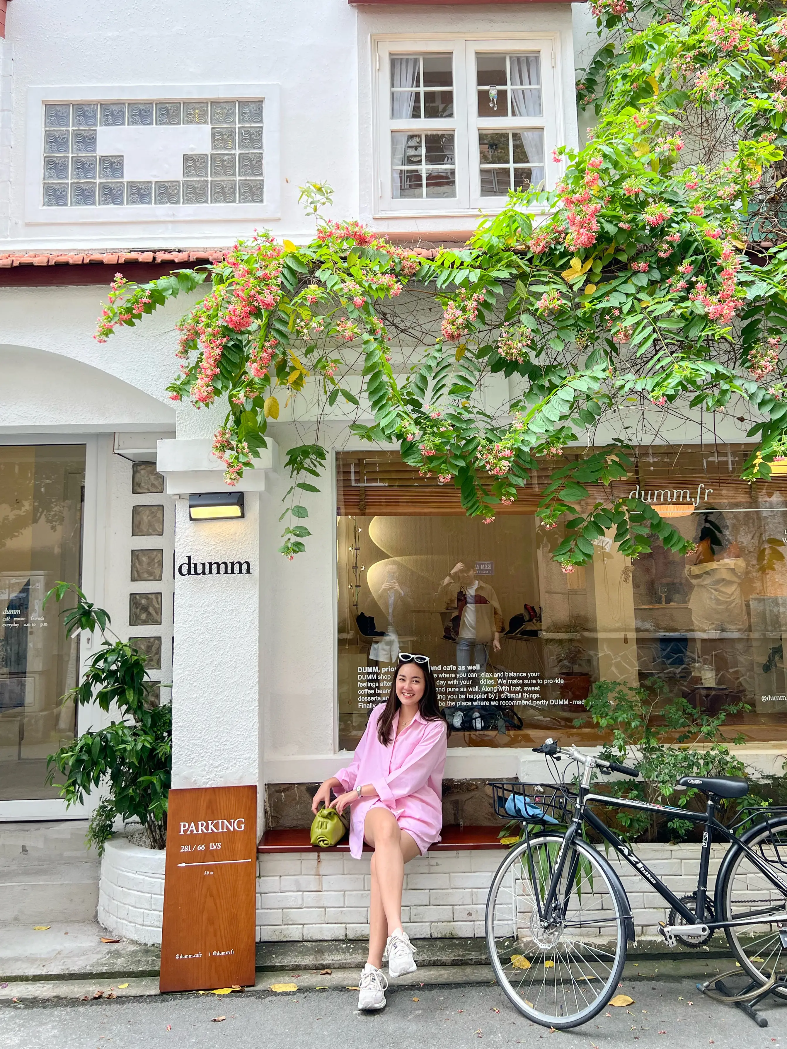 ฮิตมาก! Dumm Cafe ที่โฮจิมินห์ เวียดนาม! 🤍 | แกลเลอรีที่โพสต์โดย ...