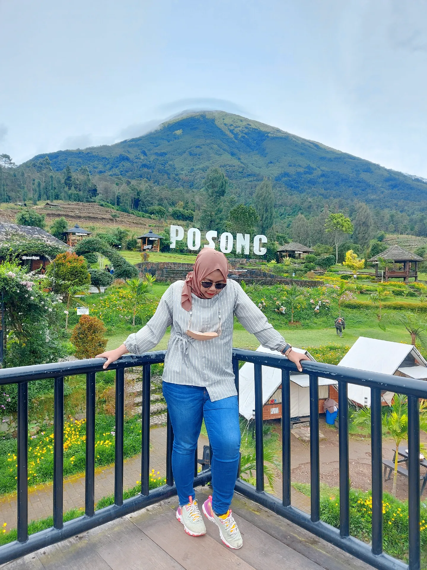 GLAMPING MURAH DI POSONG TEMANGGUNG | Galeri diposting oleh Zahrad'explorer | Lemon8