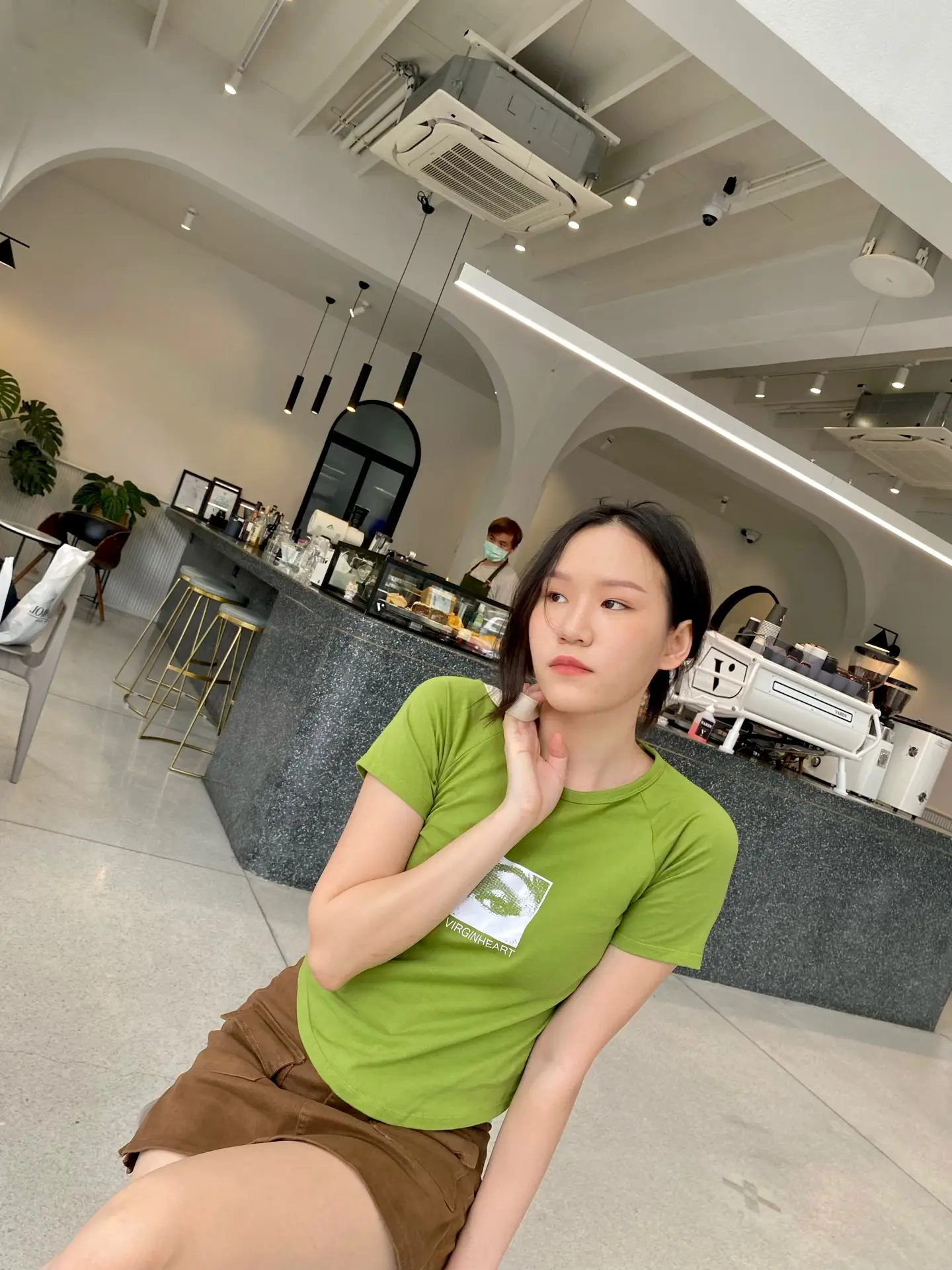 สีเขียวจับคู่กับสีอะไร ใส่แล้วรอด!💚 | แกลเลอรีที่โพสต์โดย ffamecm | Lemon8