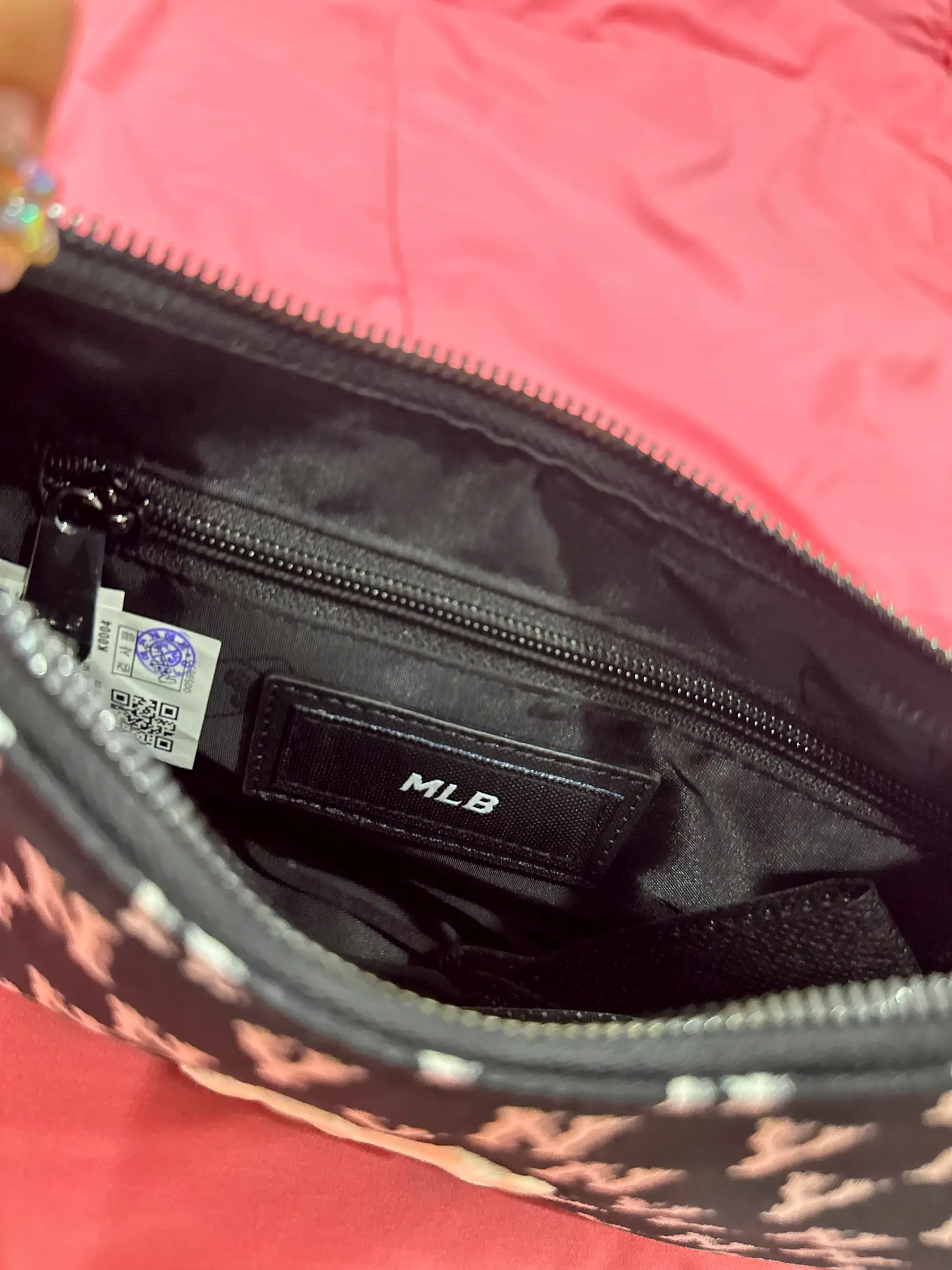 รีวิวกระเป๋า Mlb | แกลเลอรีที่โพสต์โดย Mintra ~ | Lemon8