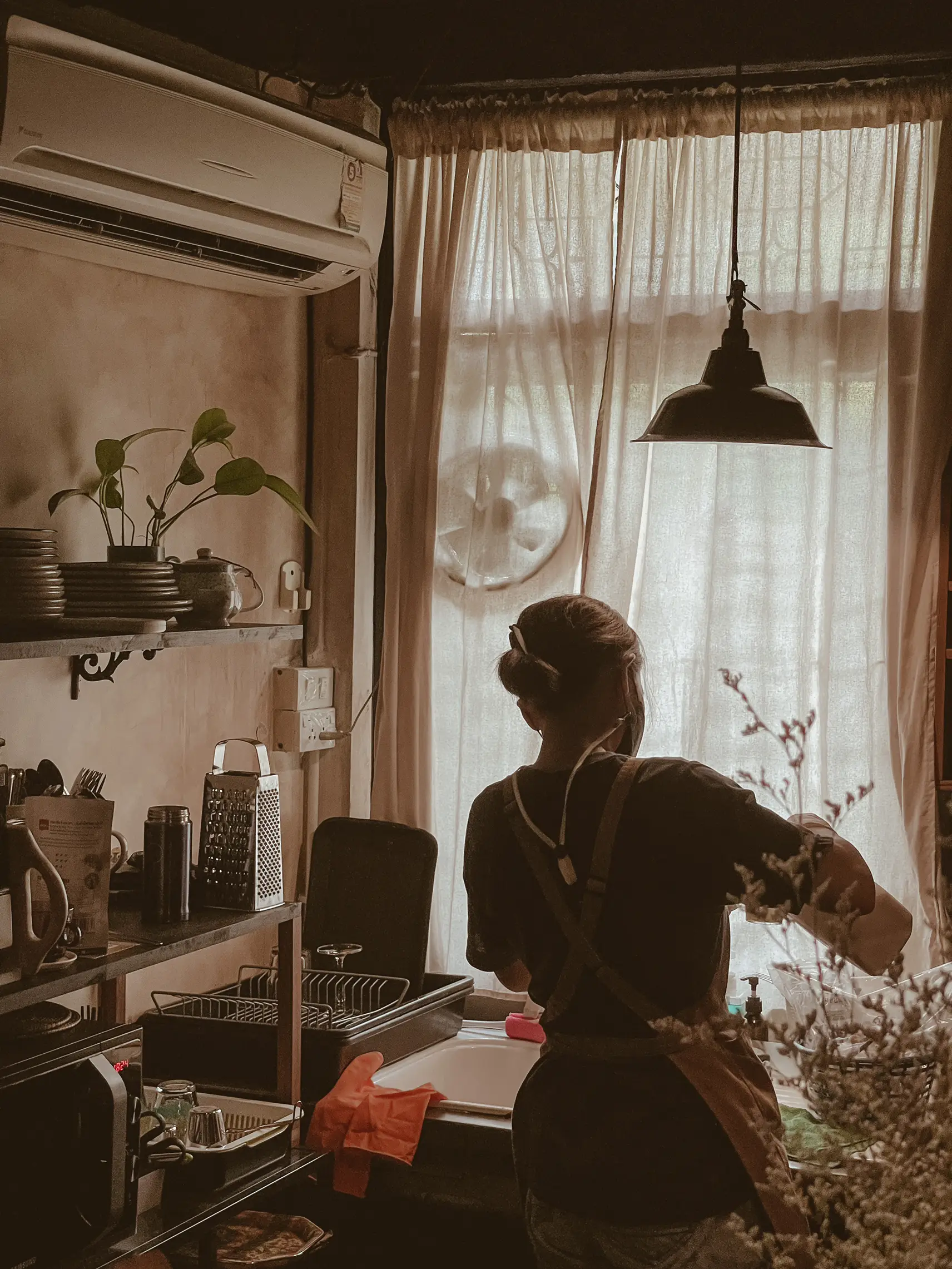 คาเฟ่ลับ สุขุมวิท 🙈 | แกลเลอรีที่โพสต์โดย Khunvee589 | Lemon8