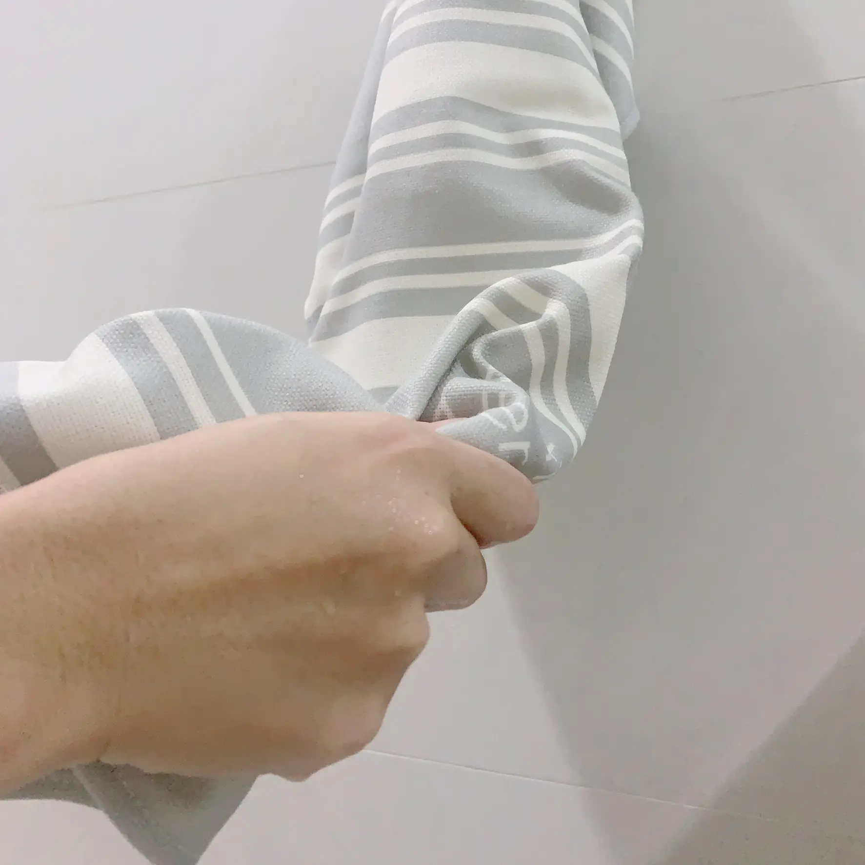 ผ้าเช็ดมือที่ช่วยยับยั้งแบคทีเรียได้ 99% | แกลเลอรีที่โพสต์โดย Supatt mini | Lemon8