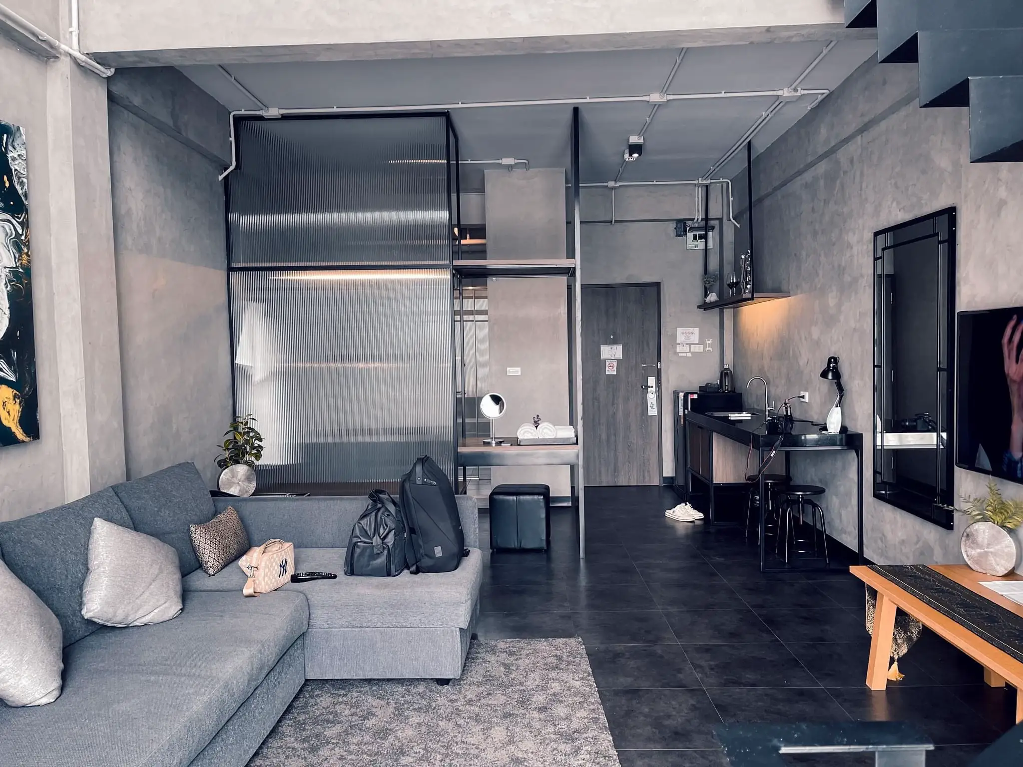 👉 รีวิวโรงแรมสไตล์ LOFT ห้อง2ชั้น สวยมากๆ #โรงแรมกรุงเทพฯ | แกลเลอรีที่ ...
