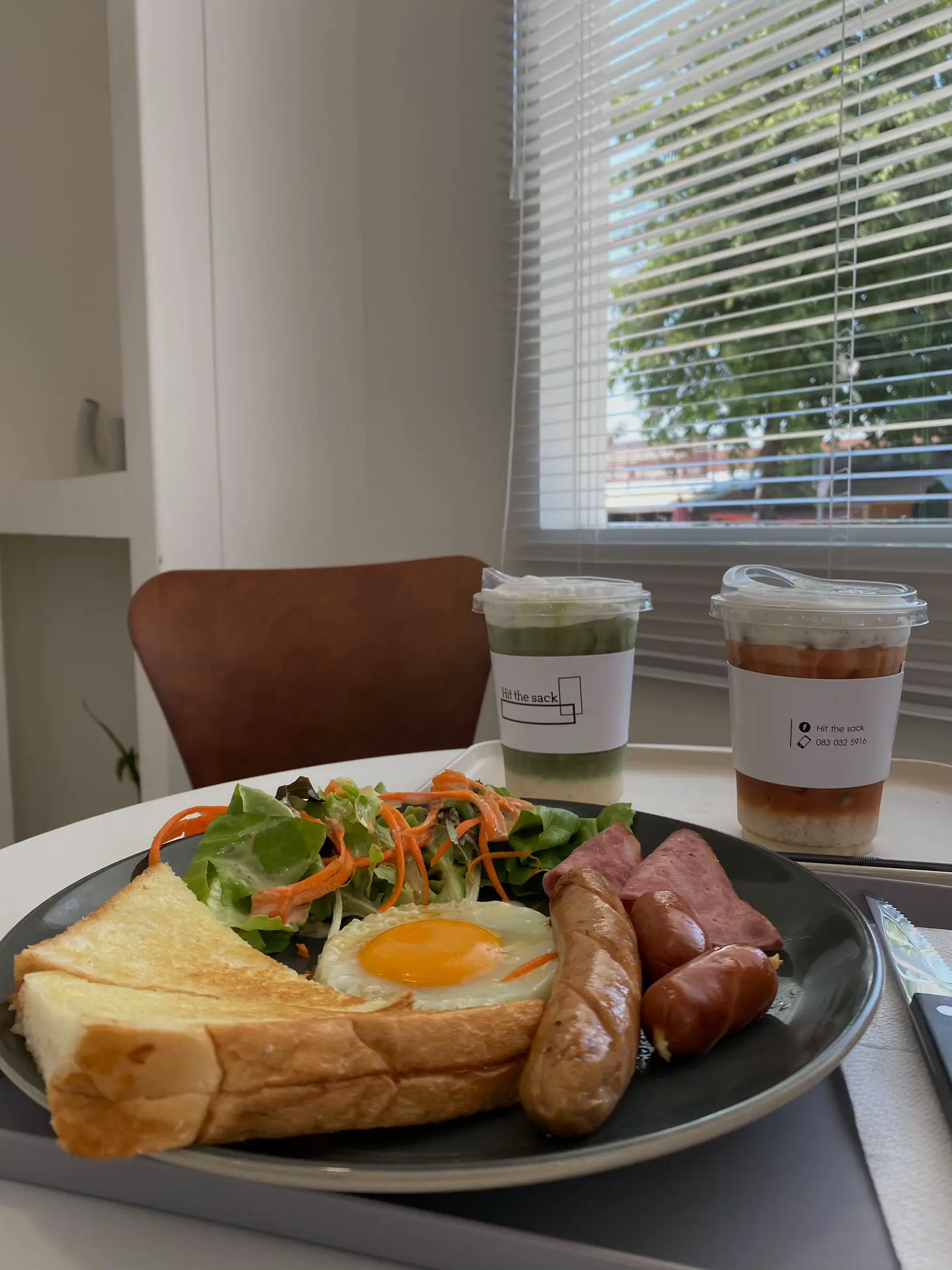 Hit the sack cafe🏠 คาเฟ่สไตล์มินิมอล | แกลเลอรีที่โพสต์โดย kaewkmr | Lemon8