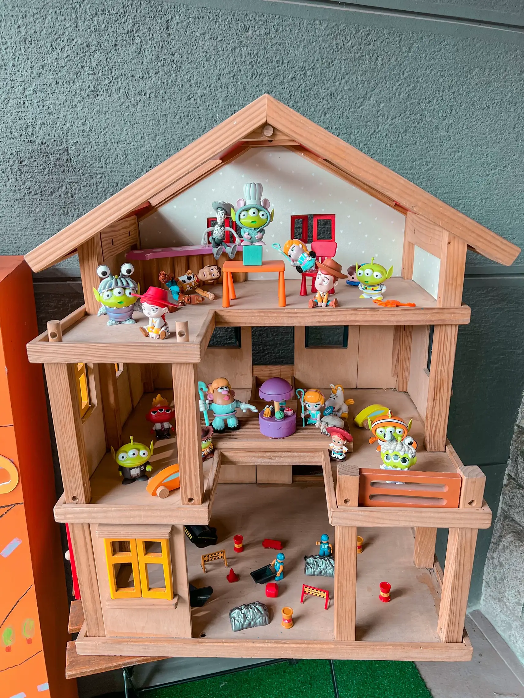 Childhood you would LOVE this cafe | แกลเลอรีที่โพสต์โดย emm | Lemon8