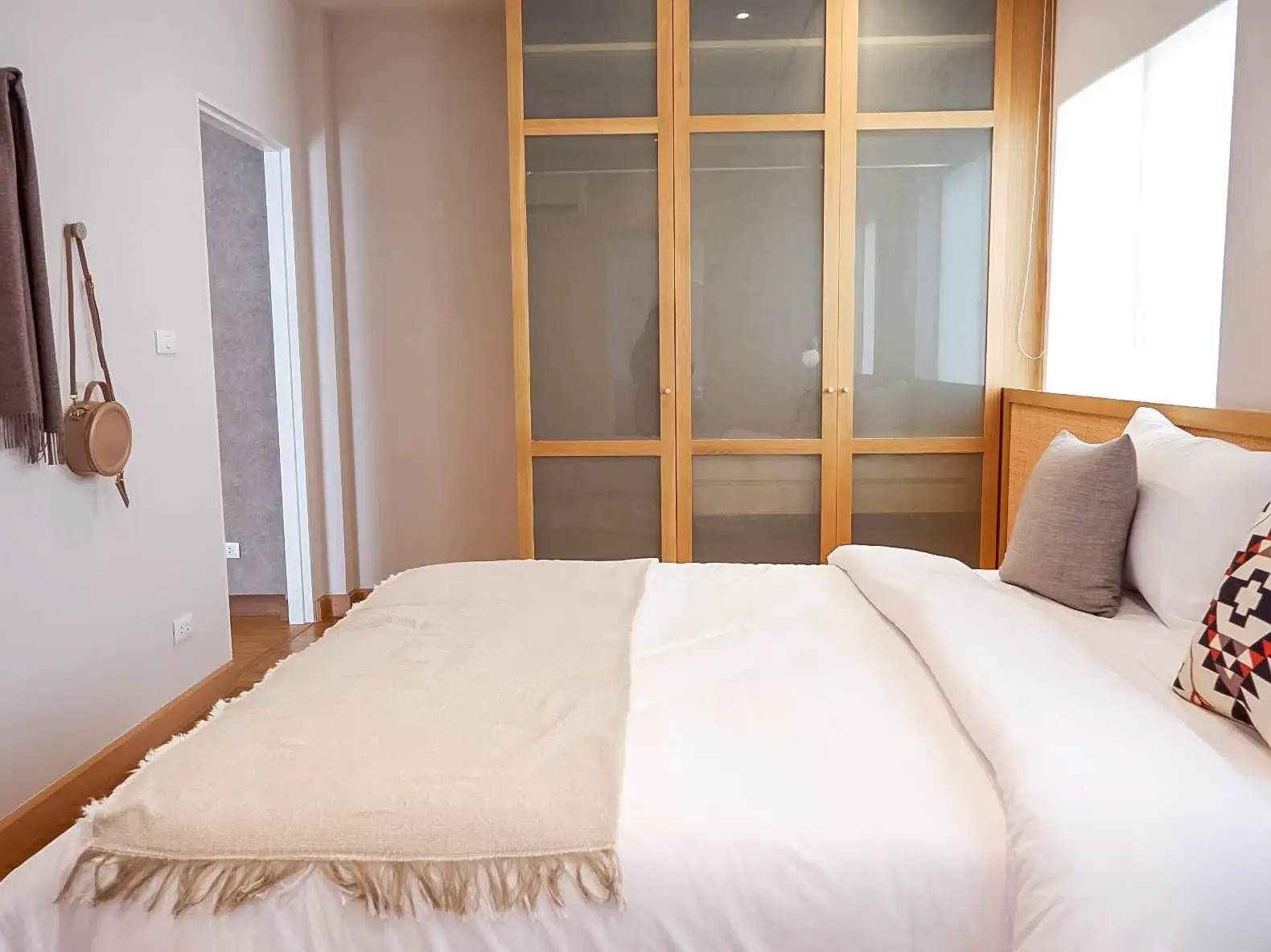 Modern บางนา ศรีนครินทร์ | แกลเลอรีที่โพสต์โดย Saleela.C | Lemon8