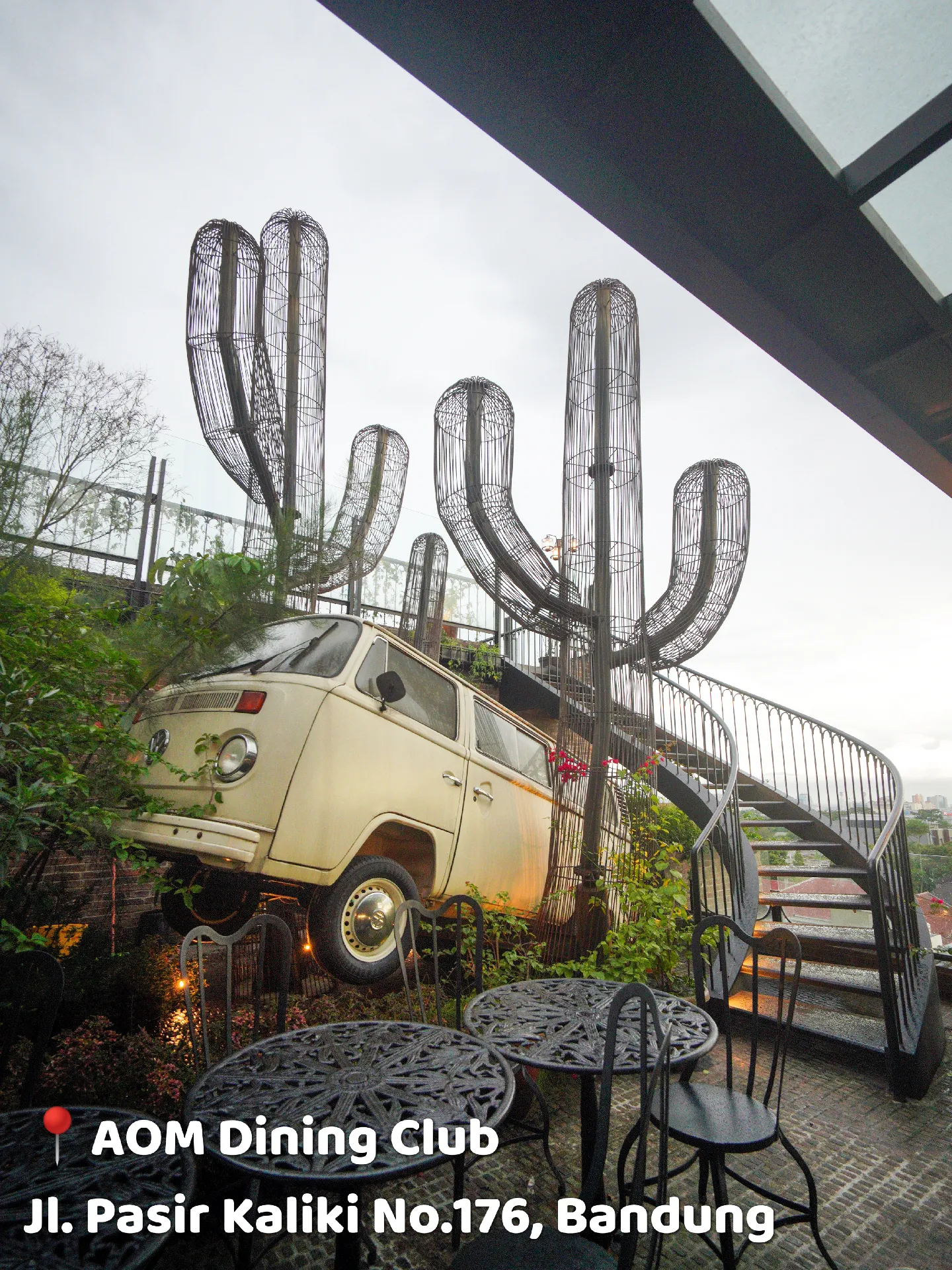 Dining club recommended, tempatnya super mevvah 🤩 | Galeri diposting ...